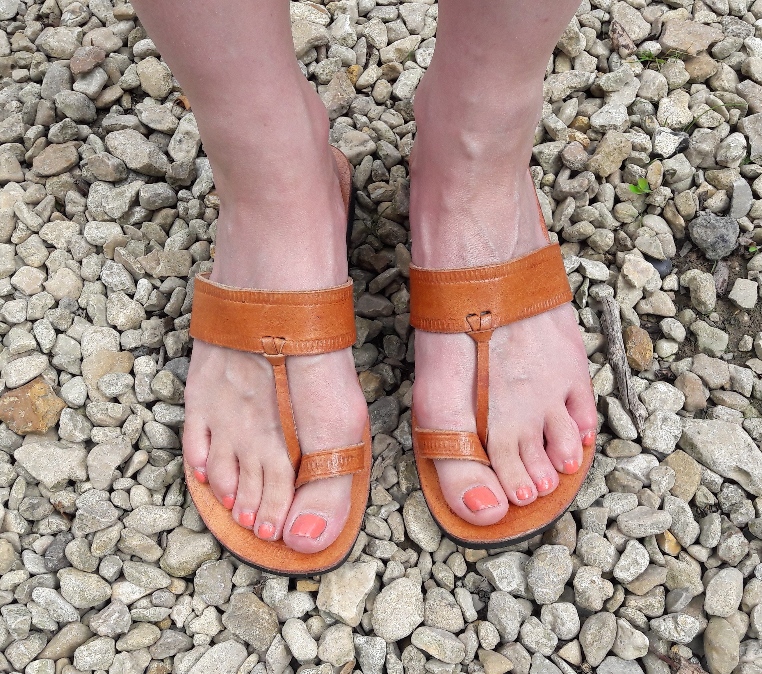 Tan Leather Indian-style Toe-post Sandals With Embossed Detail - Etsy