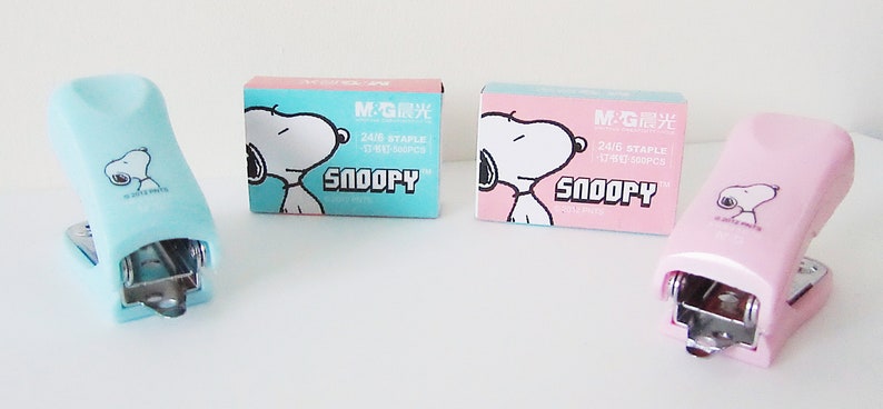 Snoopy Peanuts Charlie Brown cute kawaii kitsch mini stapler | Etsy