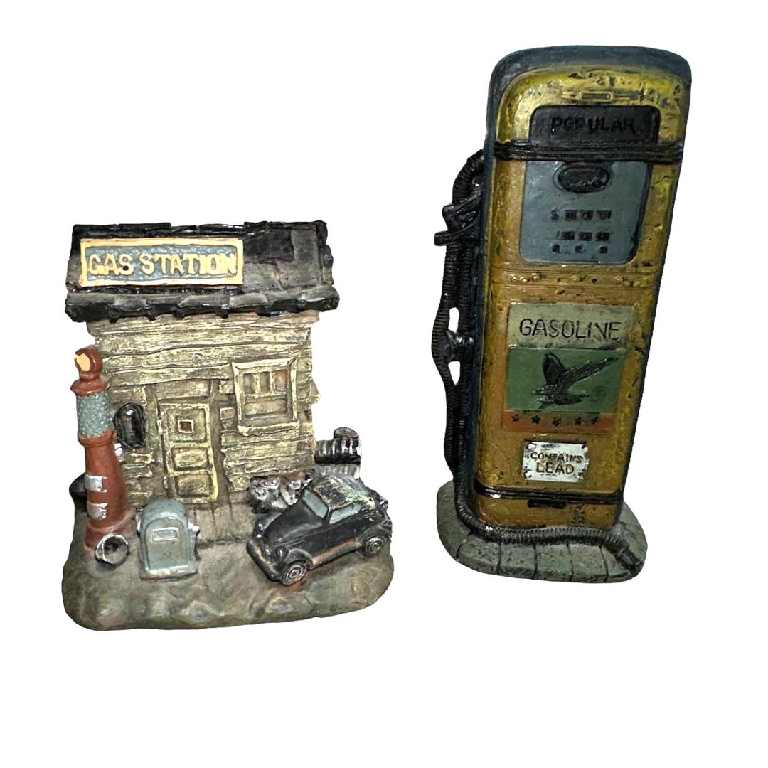 Vintage Gas Station and Gas Pump Resin Figurine K's Collection ...