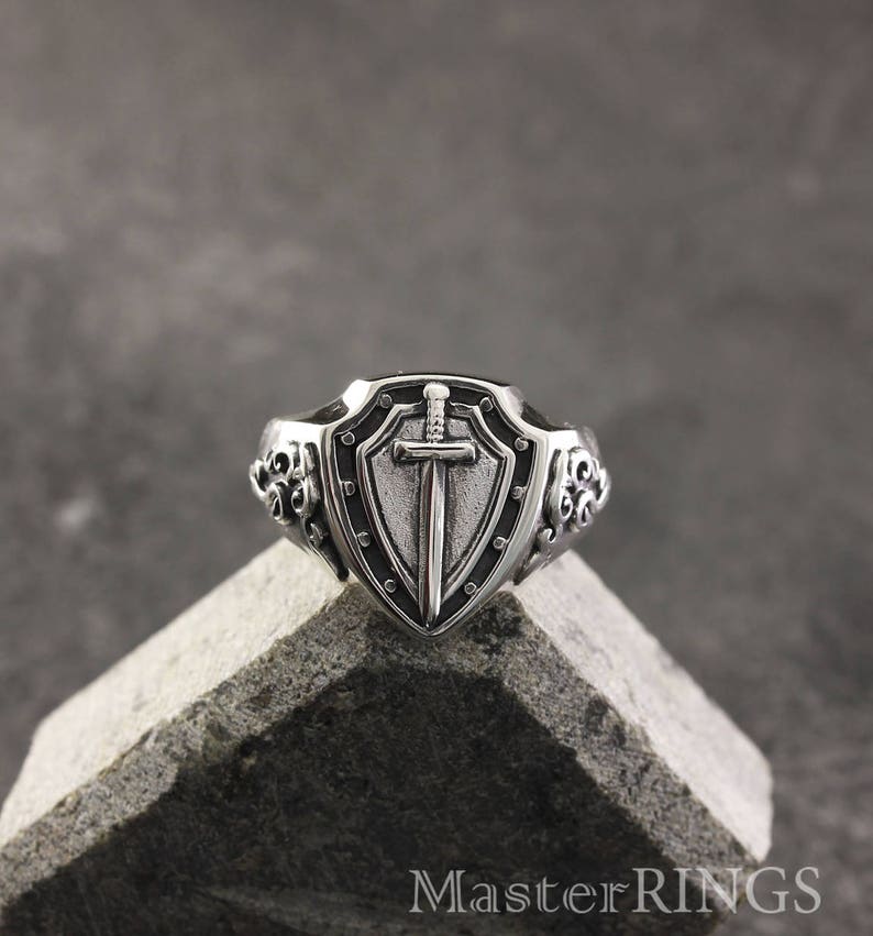 Knight's signet ring in silver Sword silver ring Men | Etsy