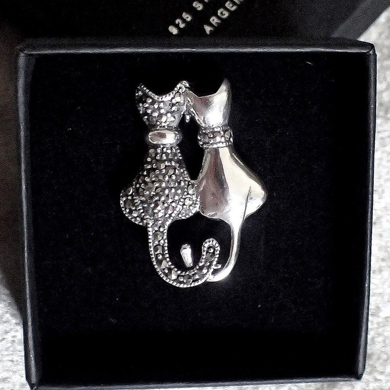 Cat Brooch - Etsy UK