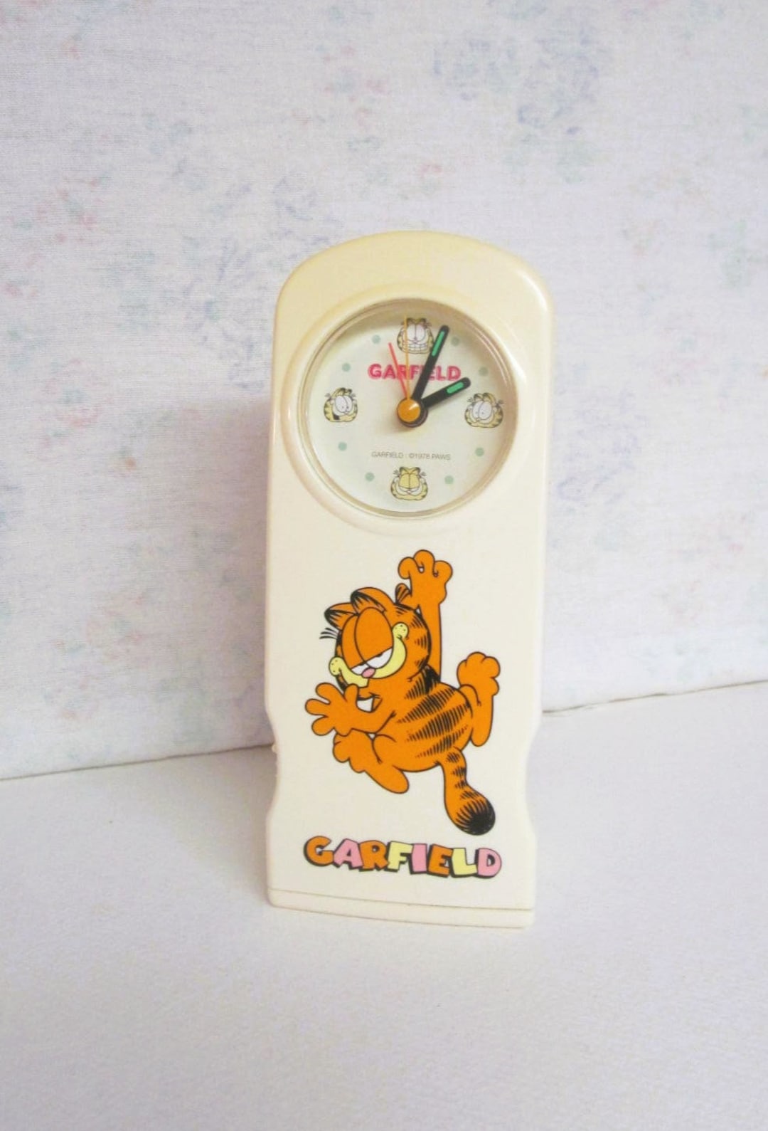 1978 Paws Garfield Clock & Flashlight Working Rare Garfield Table Clock ...