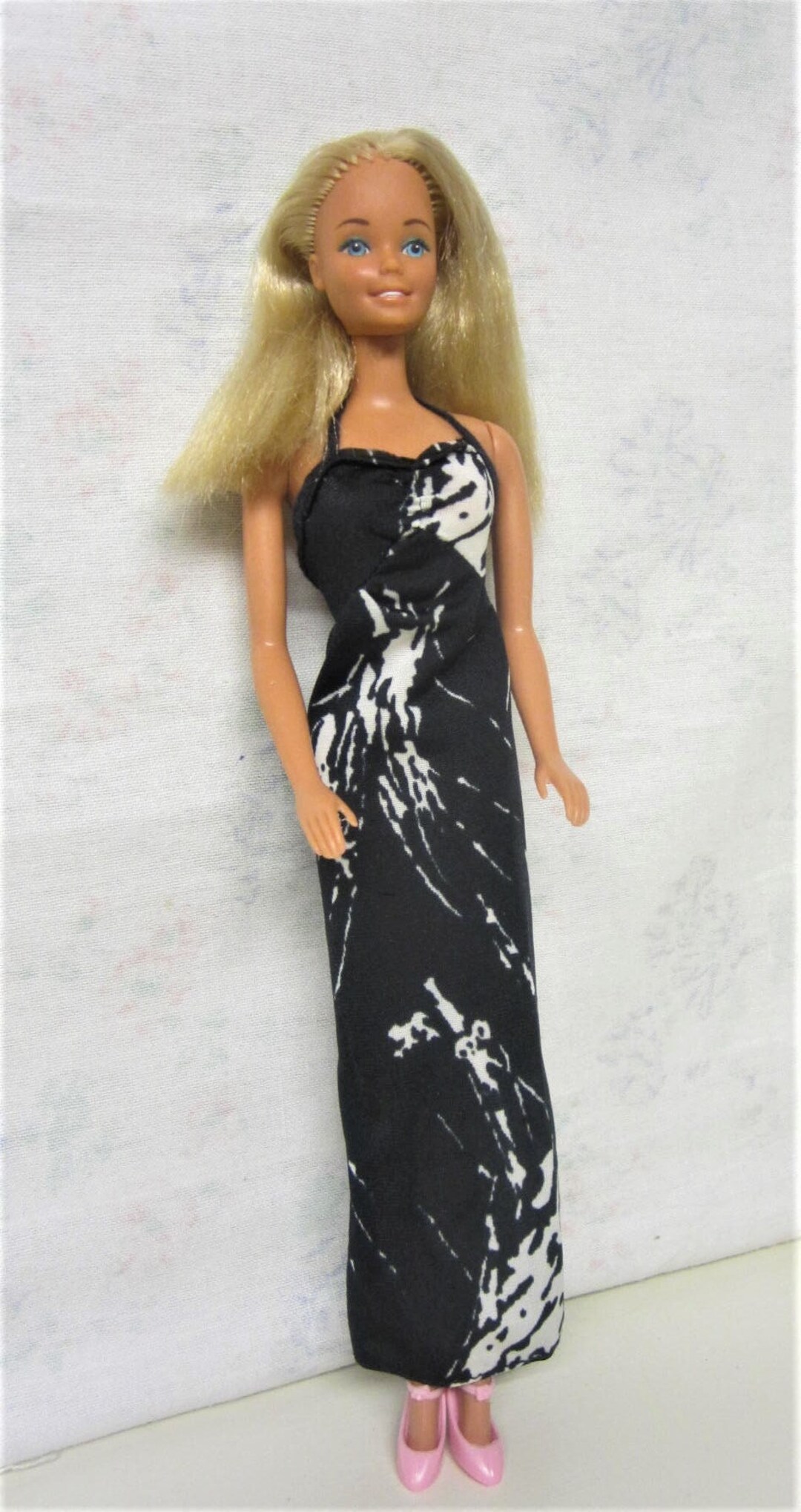 1981 Sunsational Malibu Barbie #1067 With Black Maxi Dress 80s ...