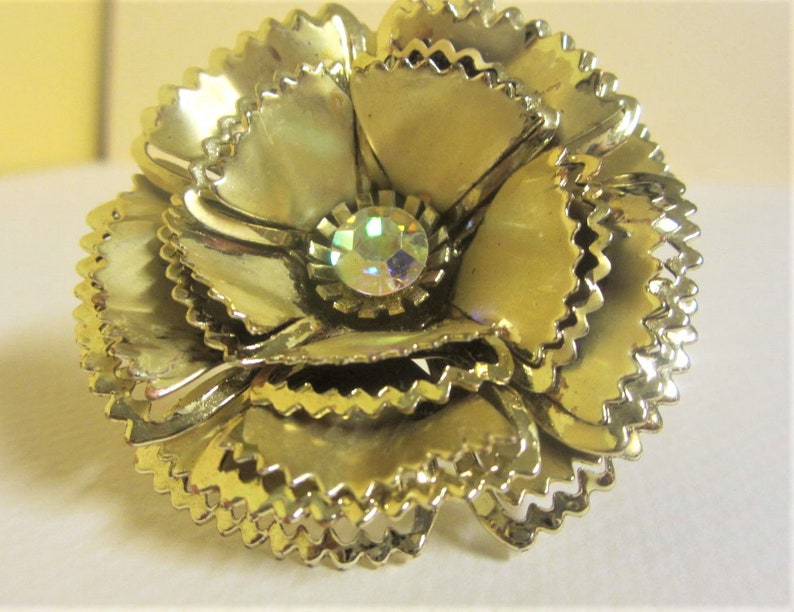 Gold Tiered Flower Brooch 60s Ruffled Petals Gold Tone Flower - Etsy
