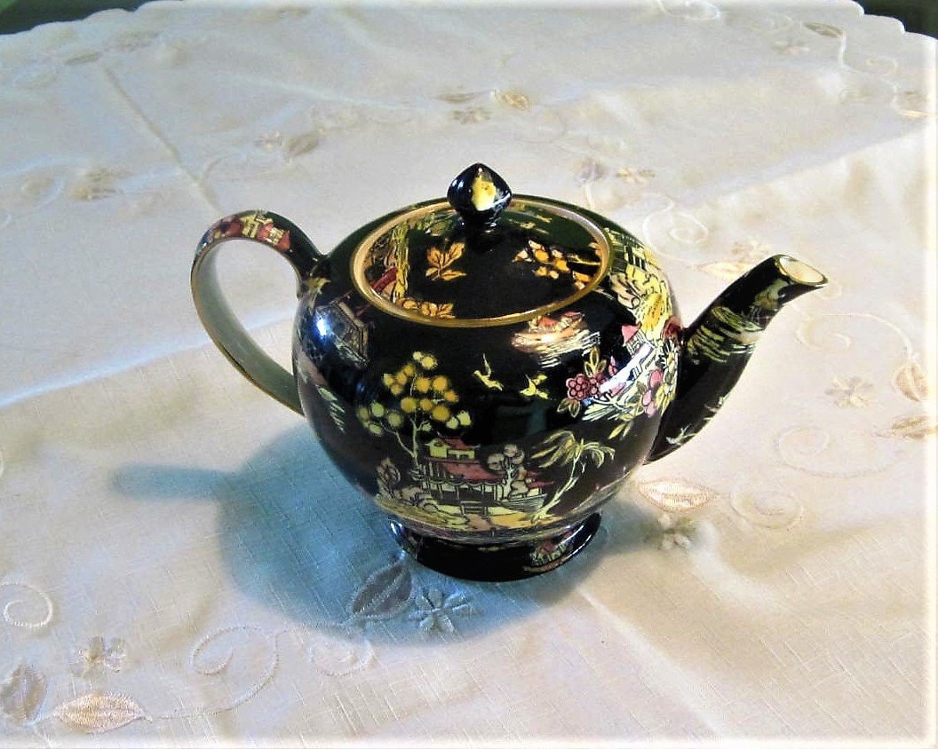 Royal Winton Pekin Black Chintz Teapot 1940s Albans Teapot - Etsy Canada