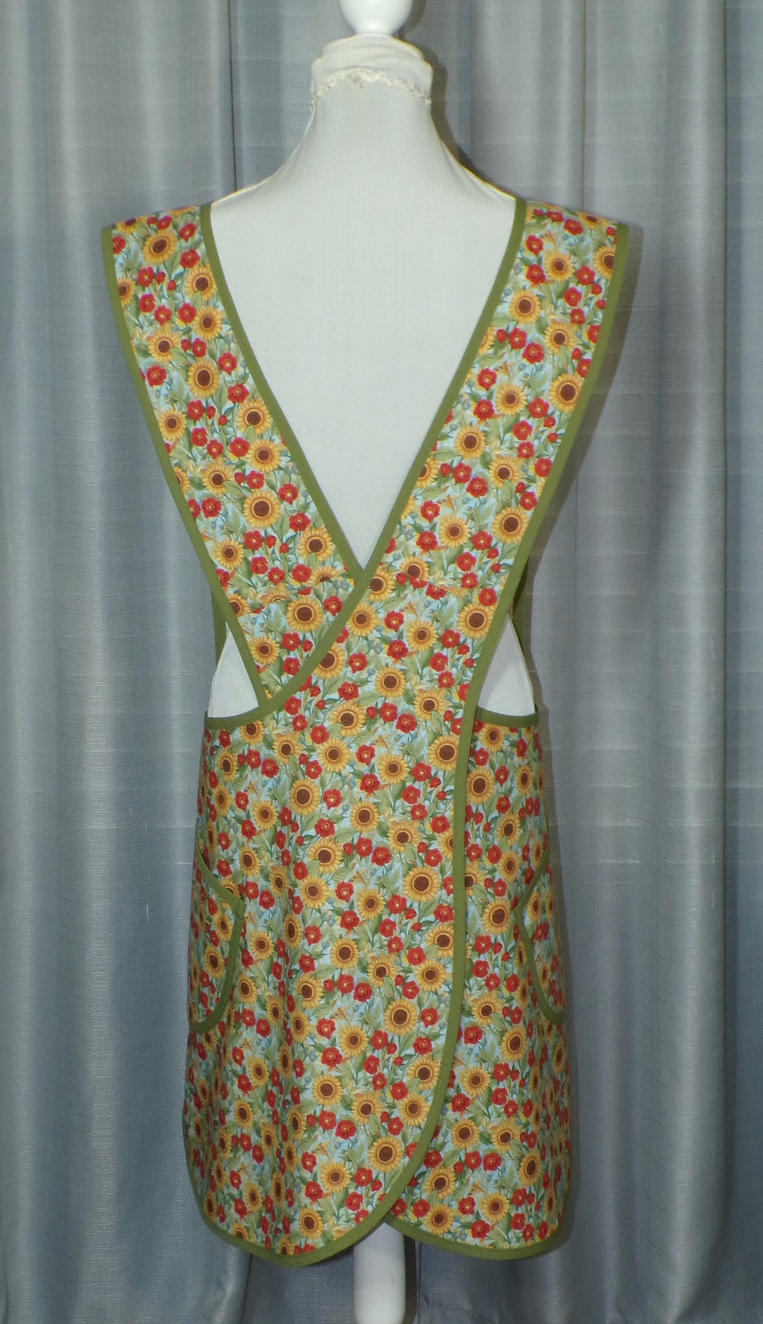 Plus Size Apron, Pinafore Apron, Old Fashioned Apron, Cross Over Apron ...