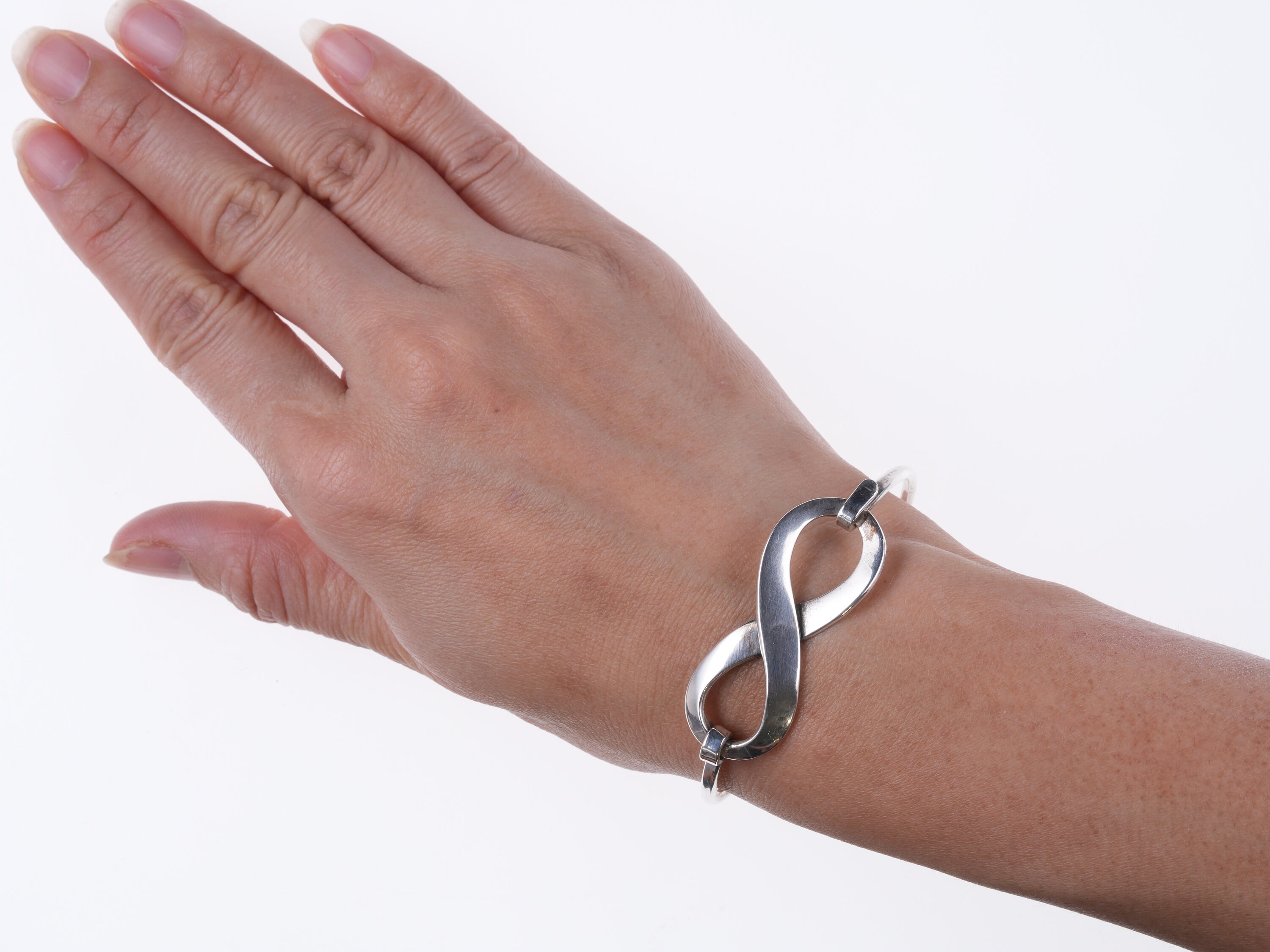 James avery infinity bracelet store