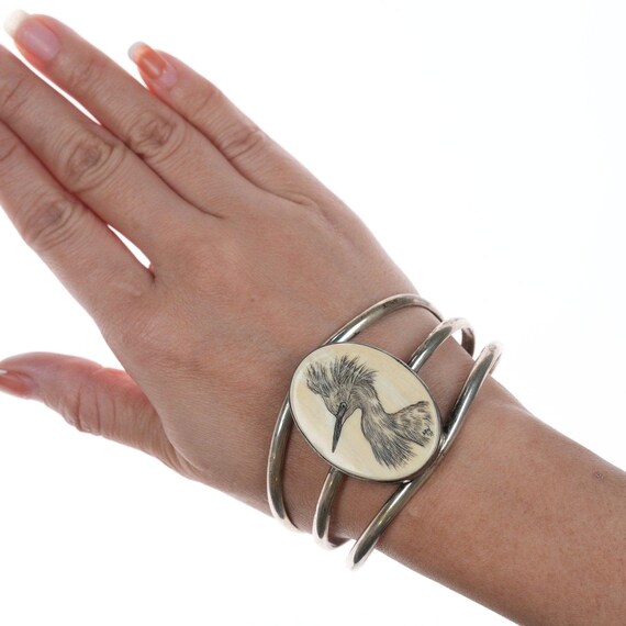 7" 1979 Native American DRW Carved fossil sterling br… - Gem