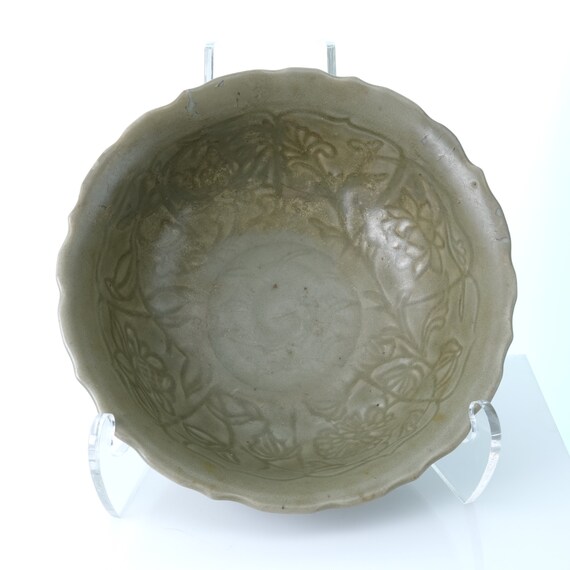 Ming Dynasty Chinese Barbed Edge Celadon Bowl With Incised | Etsy