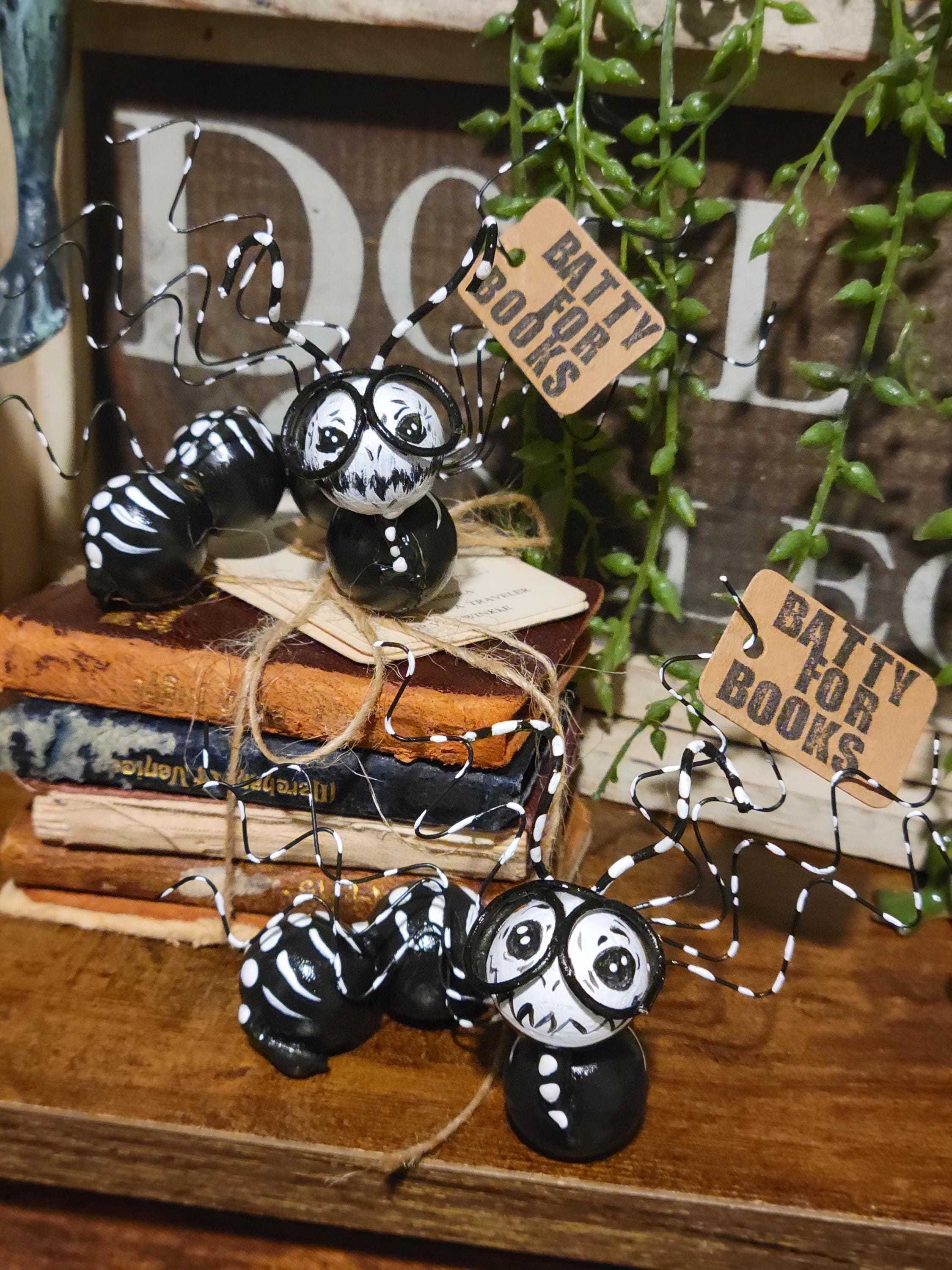 Batty for Books Book Worm; Book Lover and Teacher Gift; Horror Bool ...