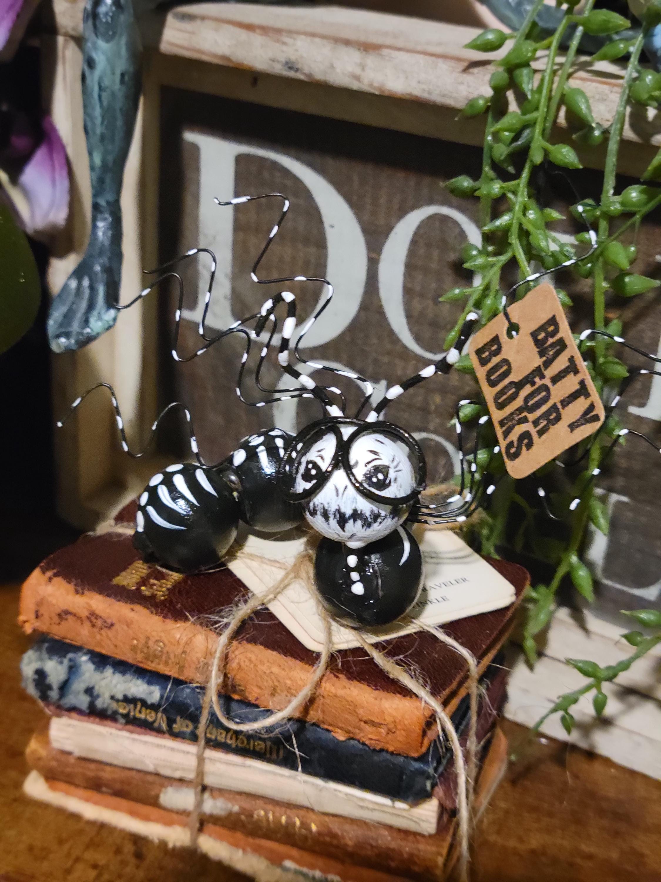 Batty for Books Book Worm; Book Lover and Teacher Gift; Horror Bool ...