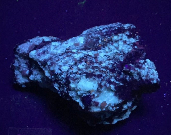 Fluorescent Amazonite Specimen. Midwave and Shortwave UV Fluorescence ...