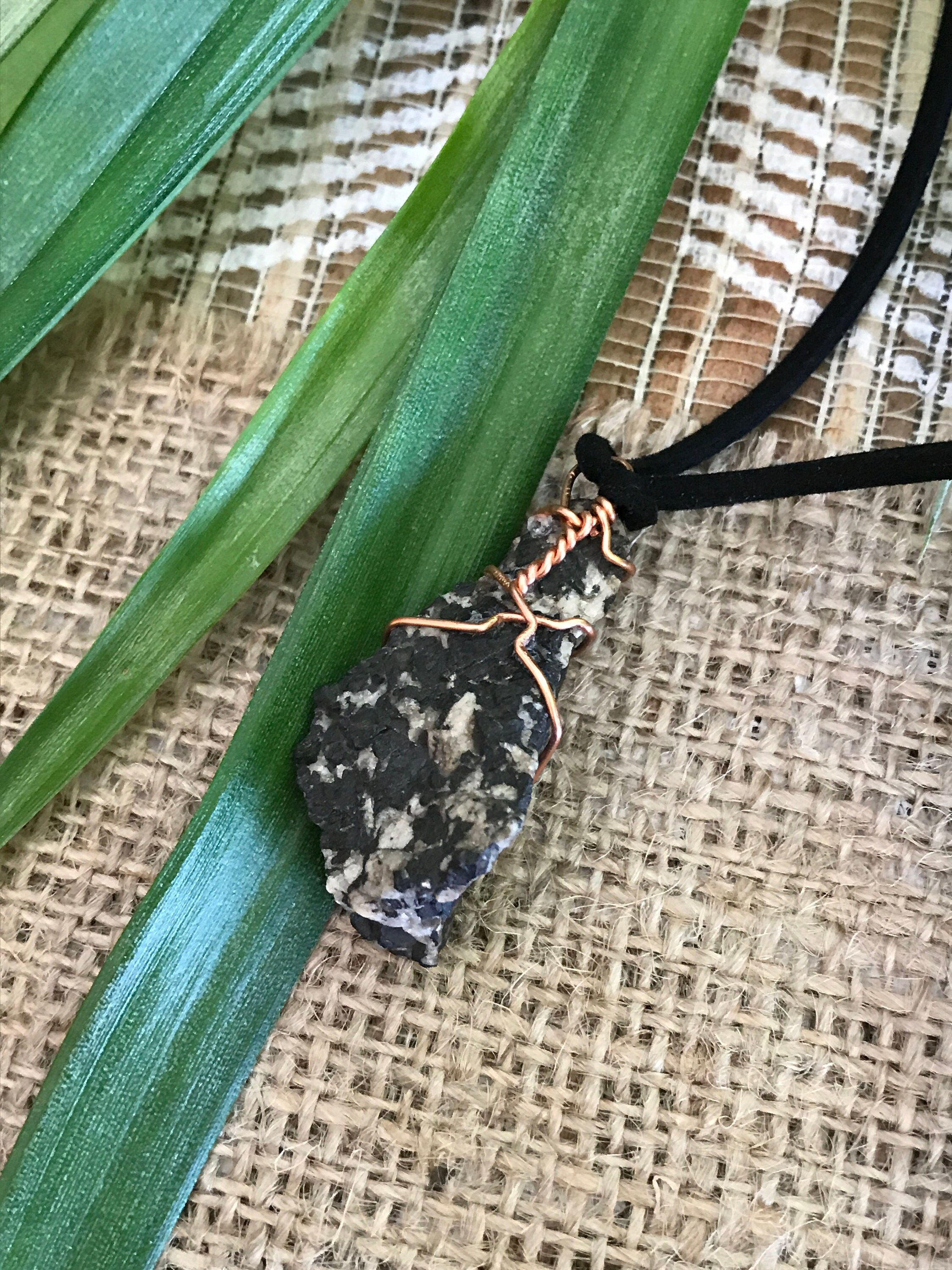 Fluorescent willemite and franklinite necklace, wirewrapped pendant ...