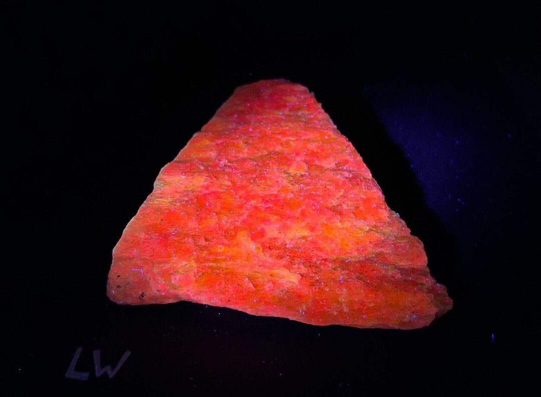 Fluorescent TREMOLITE. Bright Pink, Peach, Yellow Longwave and ...