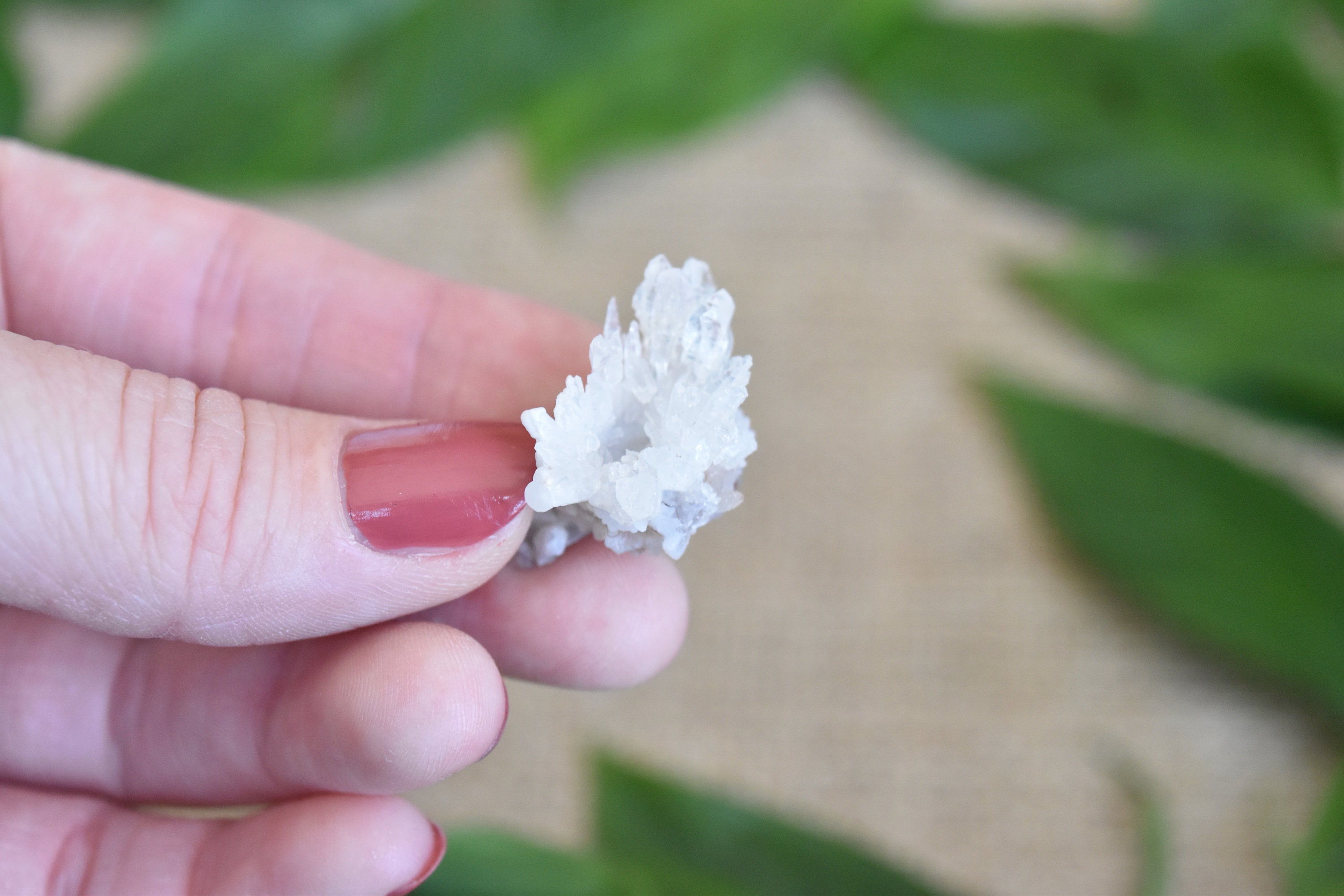 FLUORESCENT DUGWAY FlOWER Quartz cluster - Chalcedony and clear quartz ...