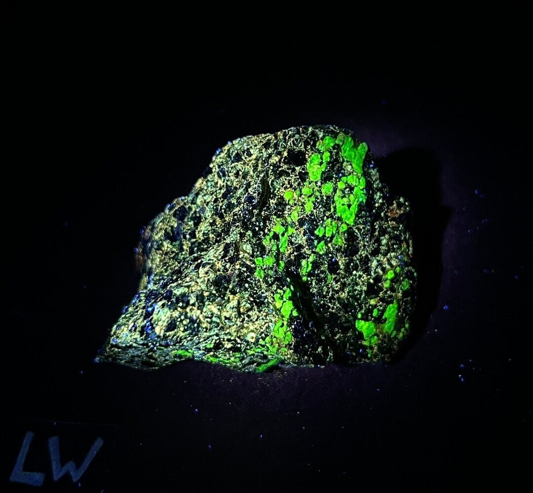 RARE Teal and Yellow Fluorescent ZINCITE, Hydrozincite, Phosphorescent ...