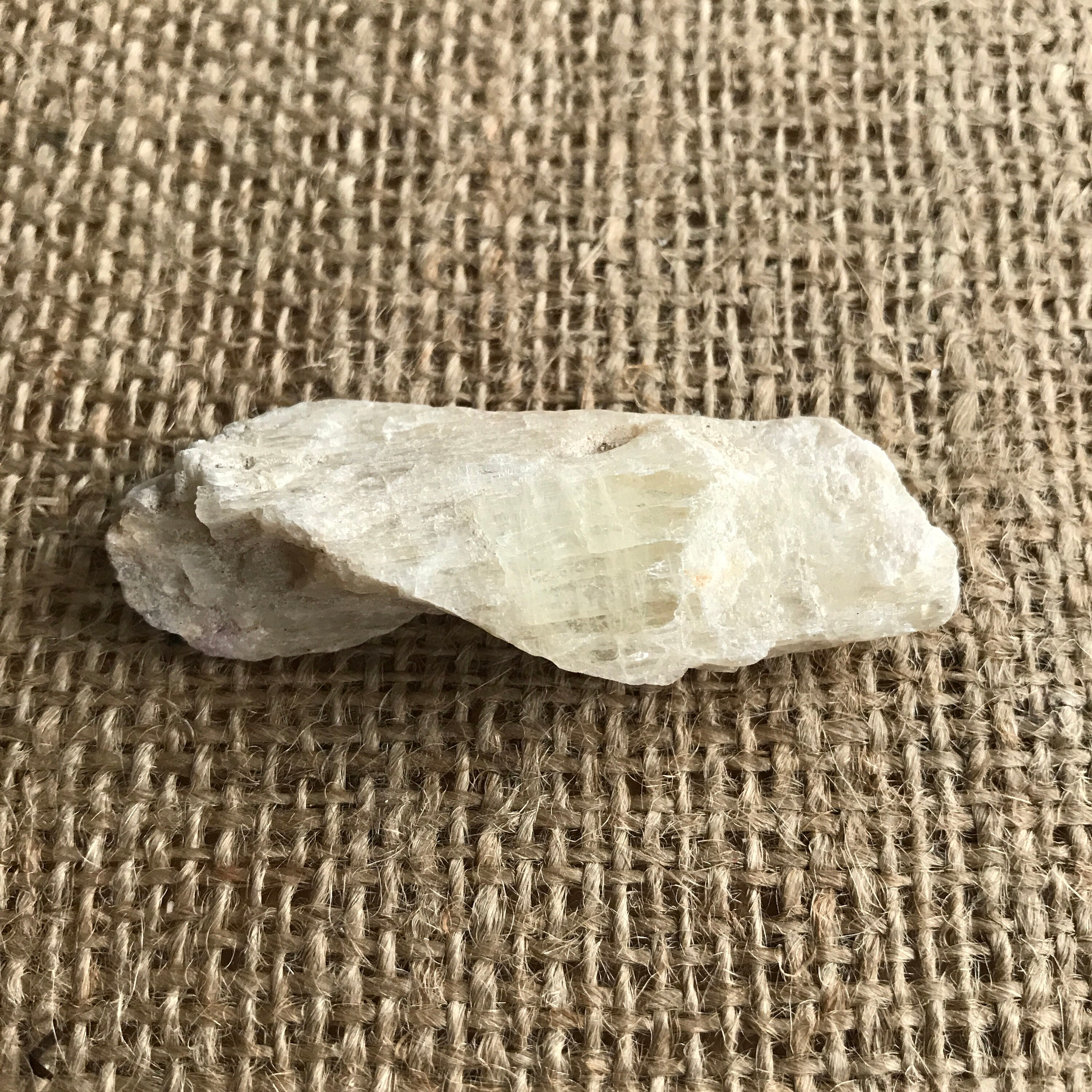 RARE Fluorescent HACKMANITE. *Tenebrescent* Rough unique crystal ...