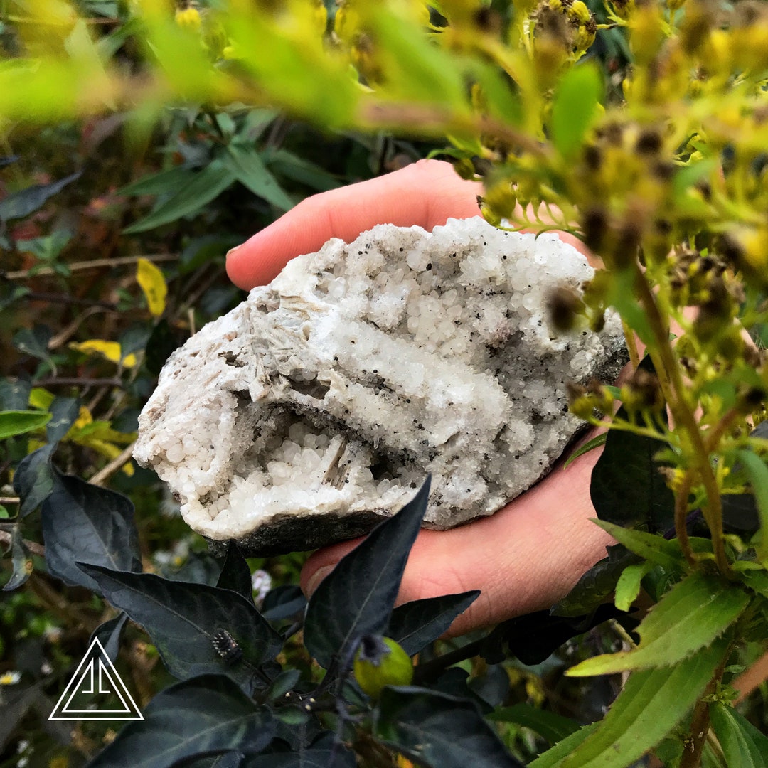 STUNNING QUARTZ After ANHYDRITE With Calcite and Hematite. Upper New ...