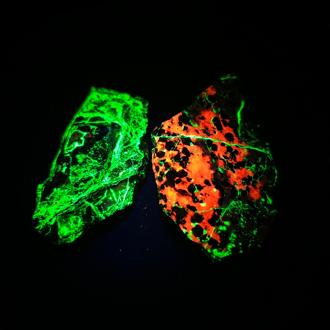 Set of 2 Fluorescent Root Beer Willemite, Calcite, & Franklinite. Two ...