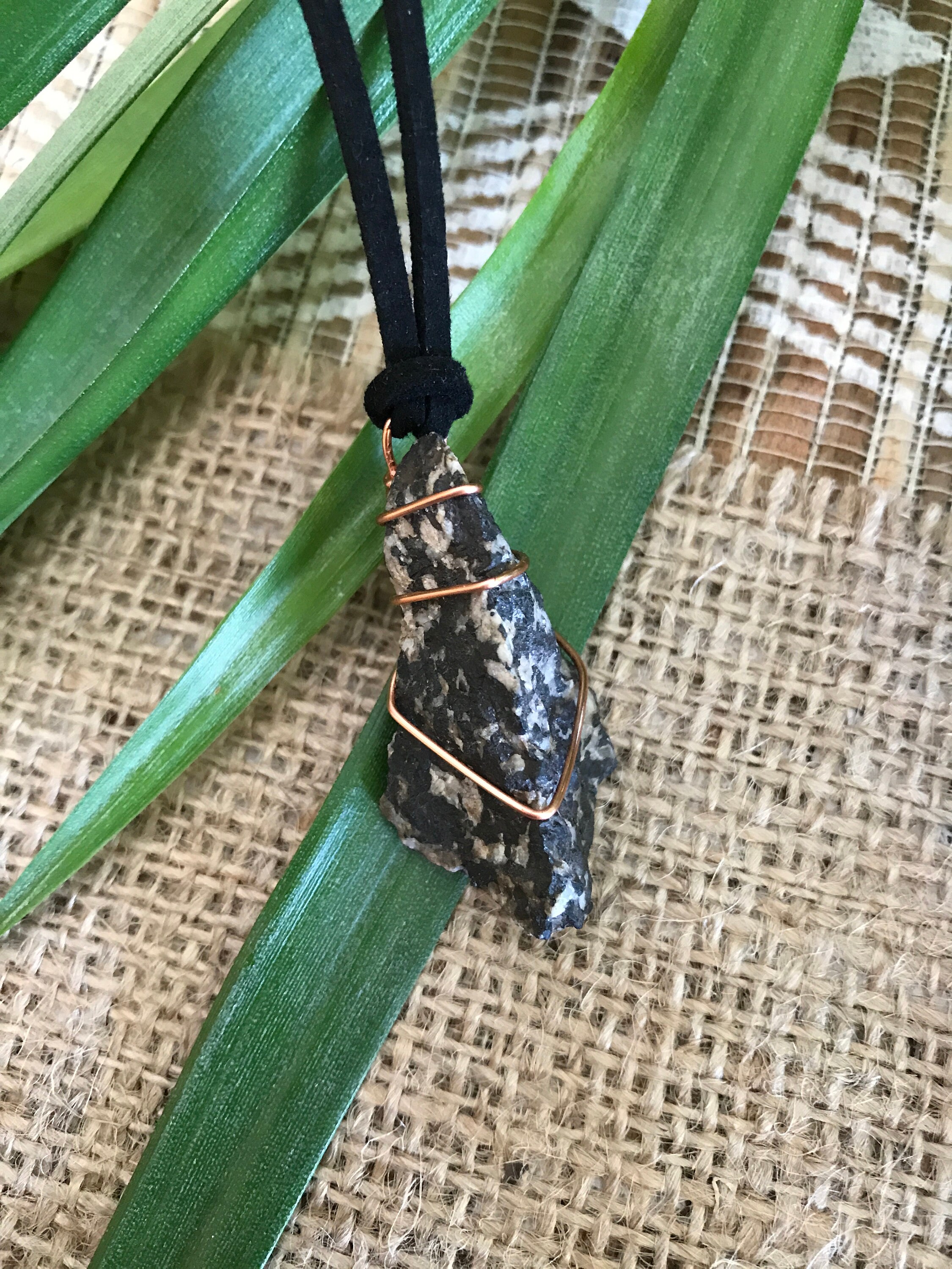 Fluorescent willemite and franklinite necklace, wirewrapped pendant ...