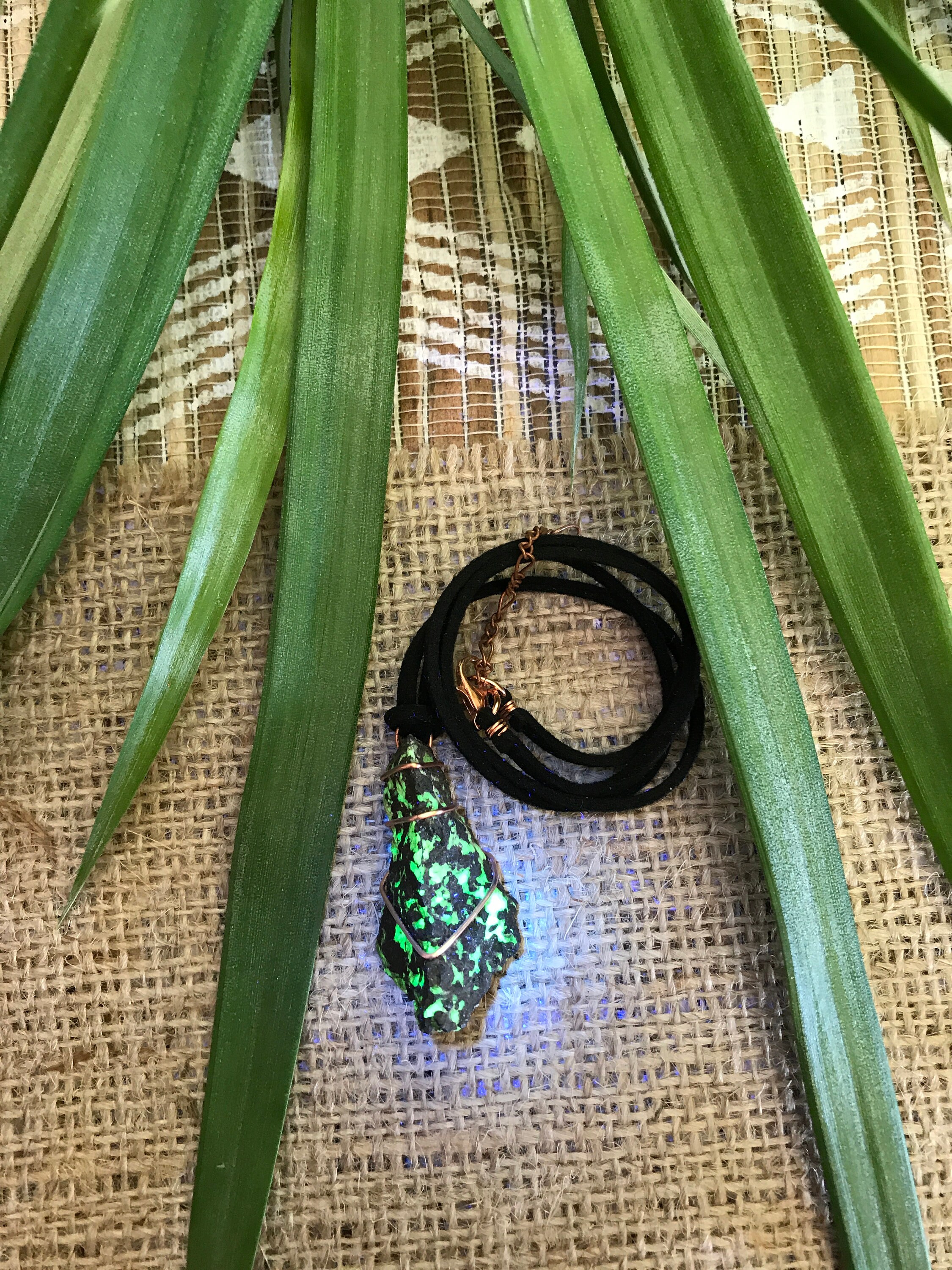 Fluorescent willemite and franklinite necklace, wirewrapped pendant ...