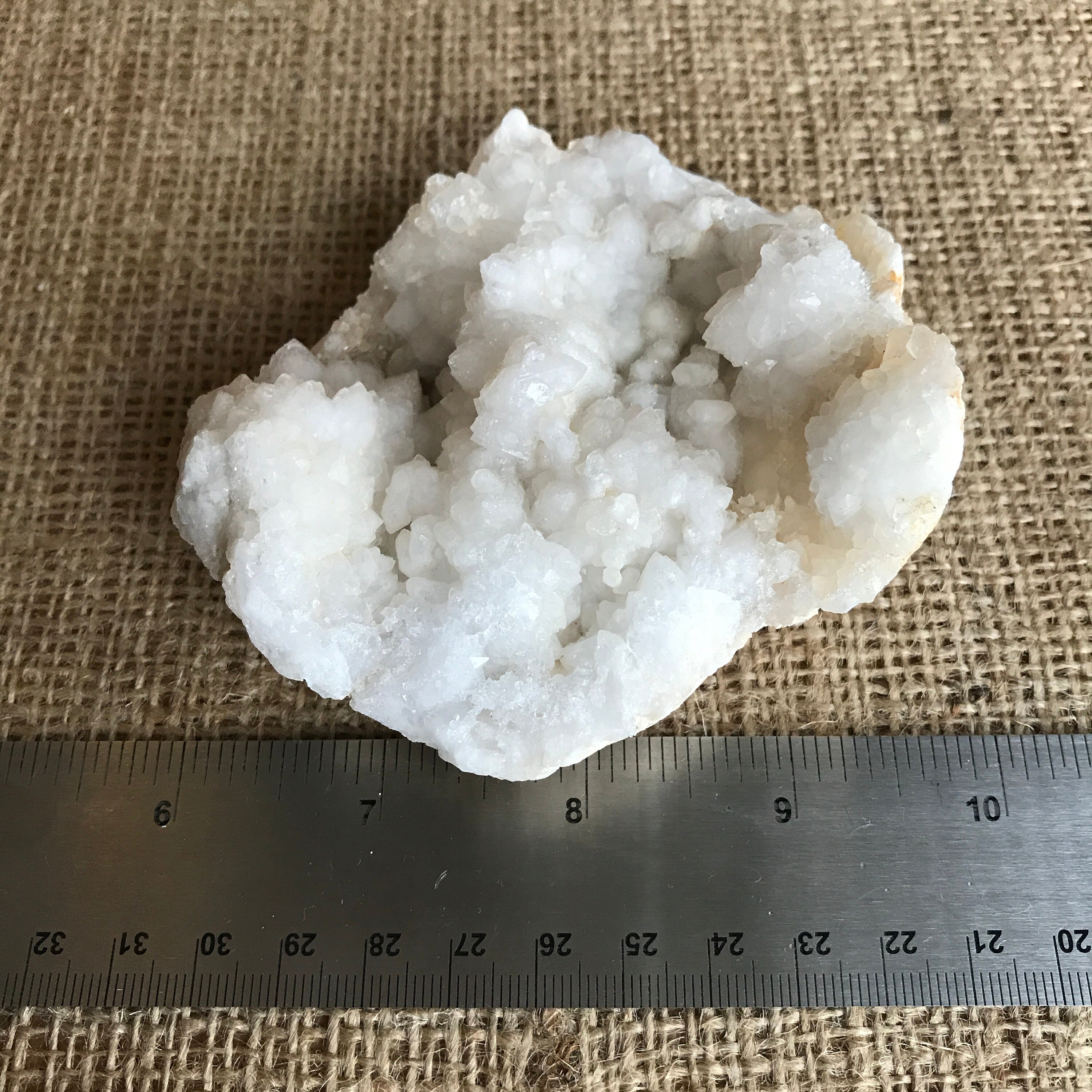 Fluorescent Geode chalcedony and quartz piece. Bright green under ...