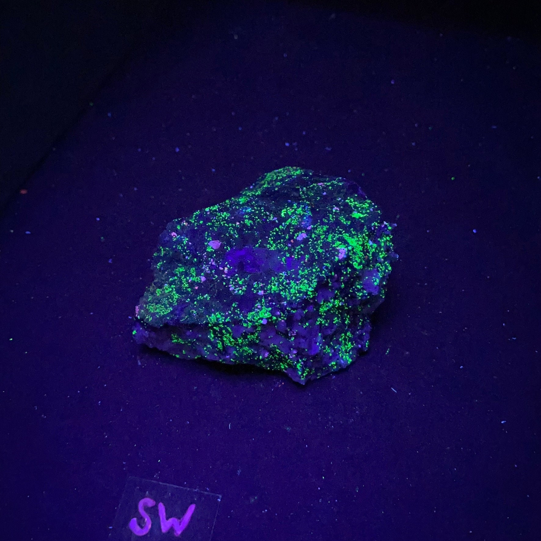 Franklinite Fluorescence