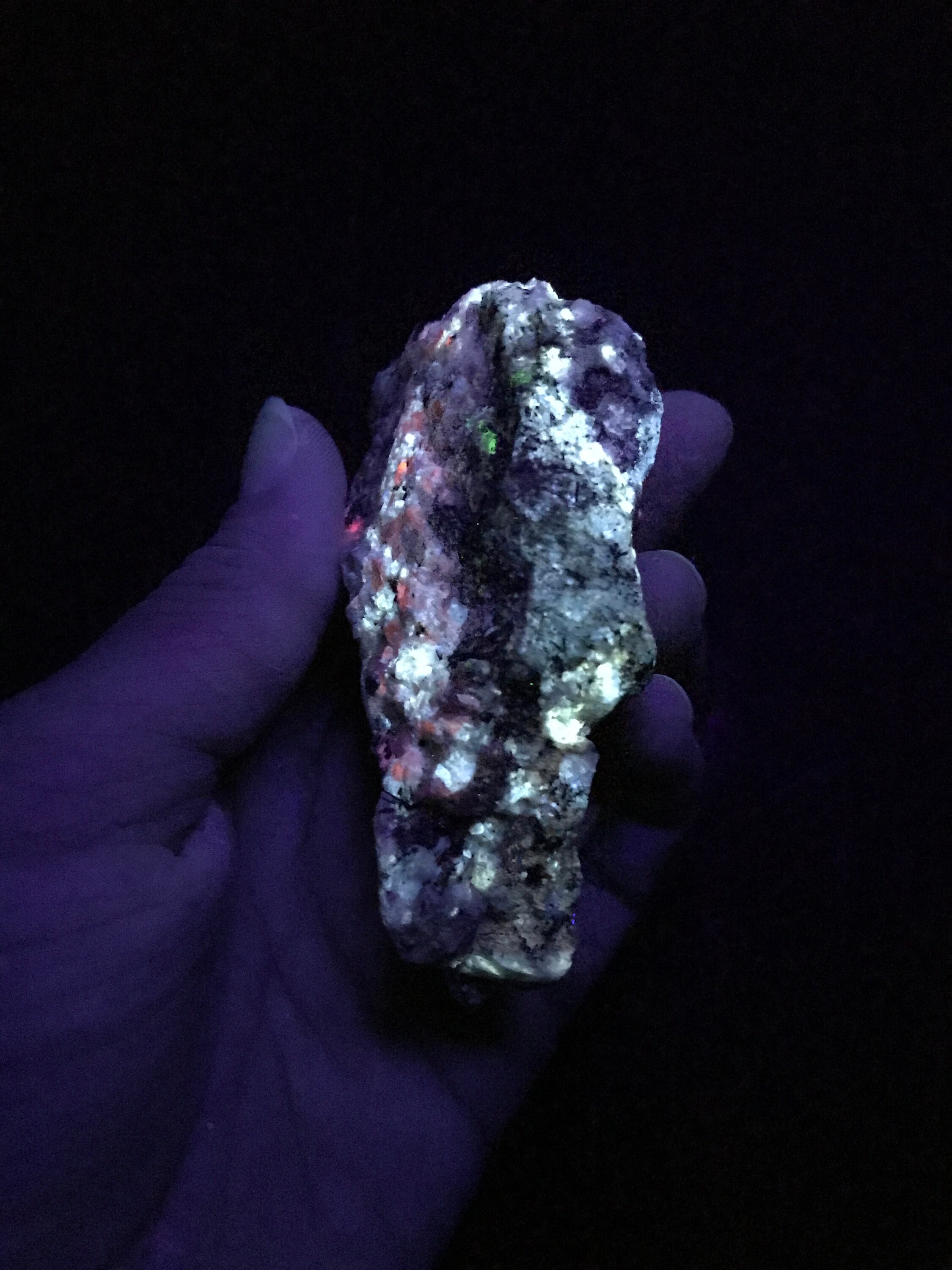 FANTASY ROCK! RARE Tugtupite, Sodalite, Chkalovite, Calcite, Uranyl Ion ...