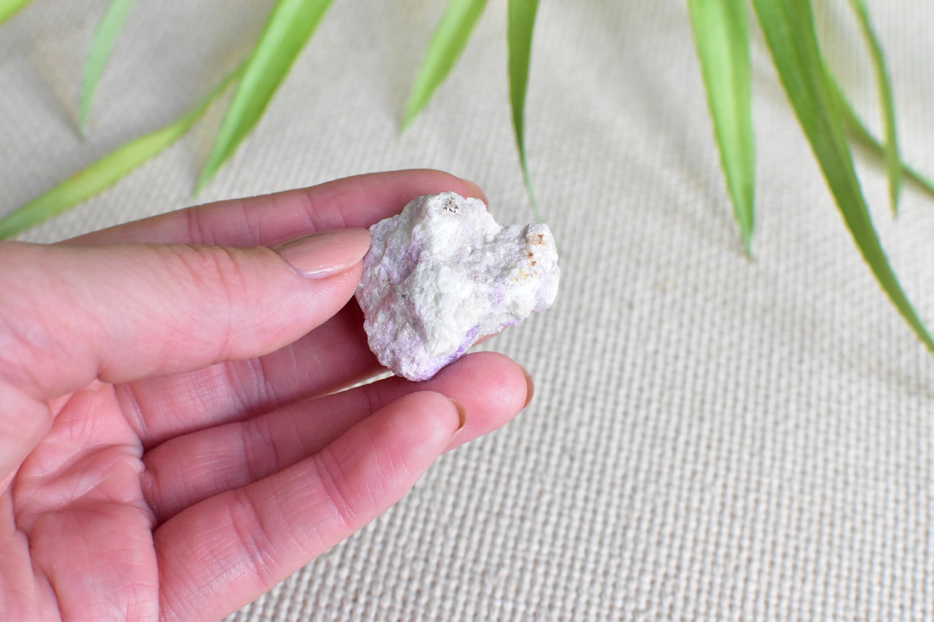 RARE Fluorescent HACKMANITE and Richterite.*Tenebrescent* Rough unique ...