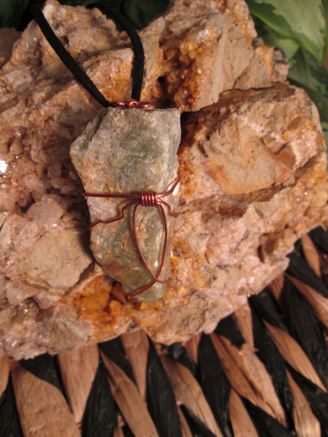 Serpentine/eastonite necklace