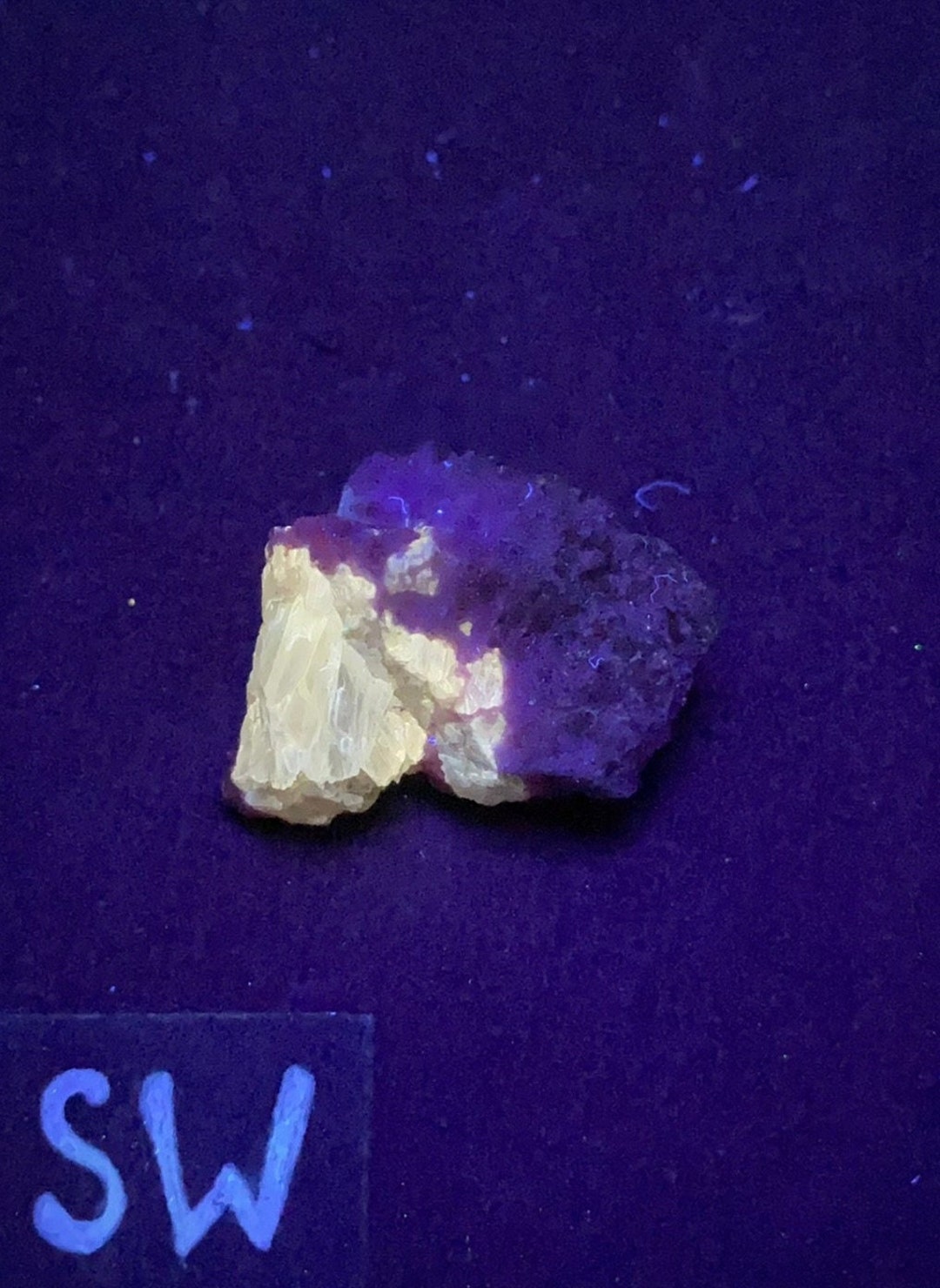 Ultra RARE VLASOVITE and Eudialyte. Kipawa Region, Canada. Shortwave Sw ...