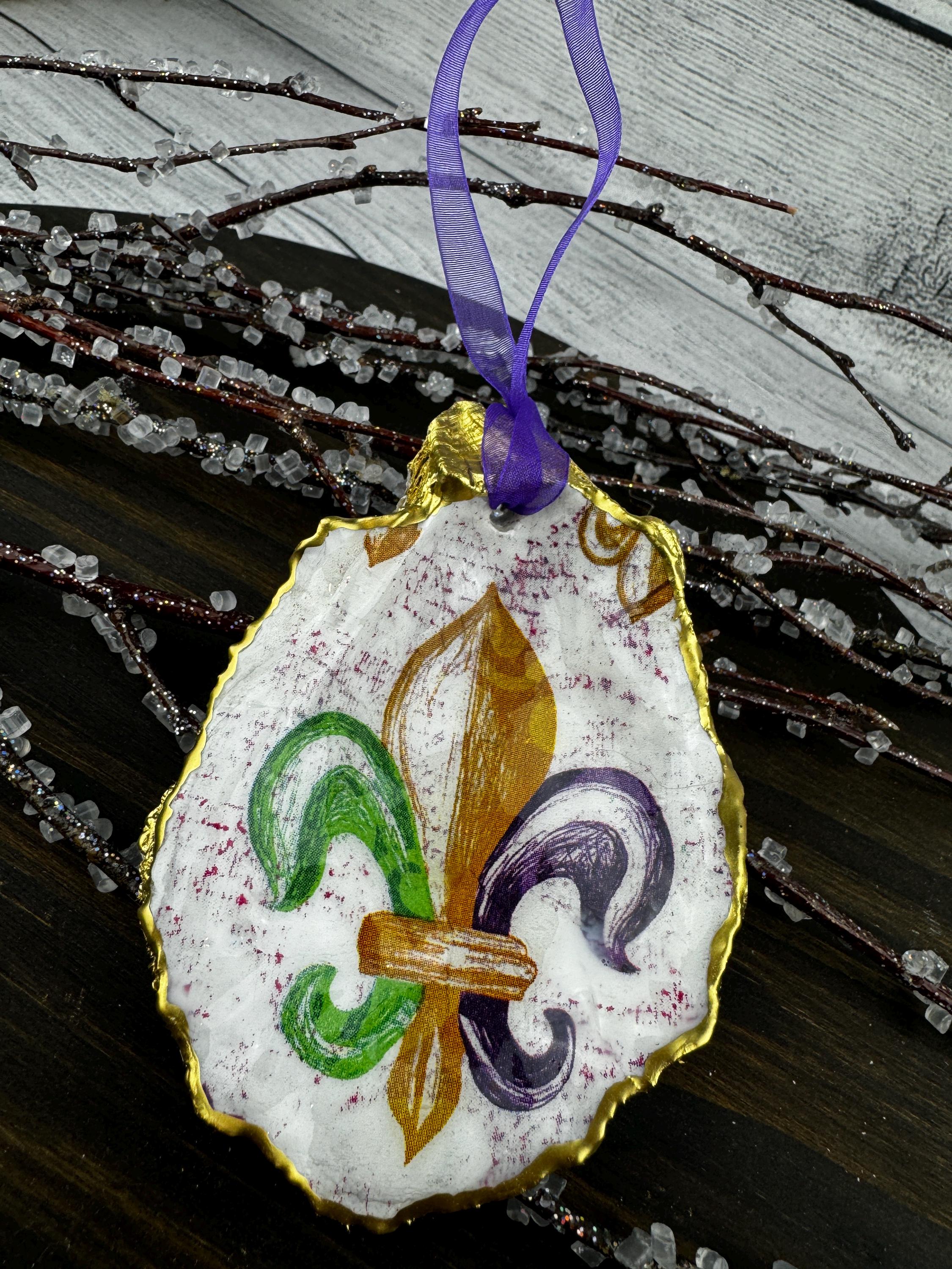 Large New Orleans Themed Oyster Shell Ornament With Gold Accents ...