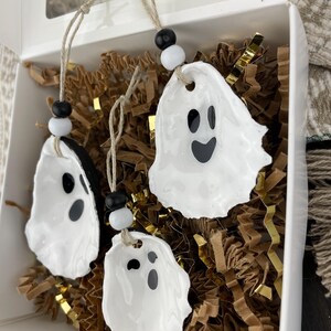 Set of 3 Mini Cute Ghost Oyster Shell Ornaments, Halloween Decor ...