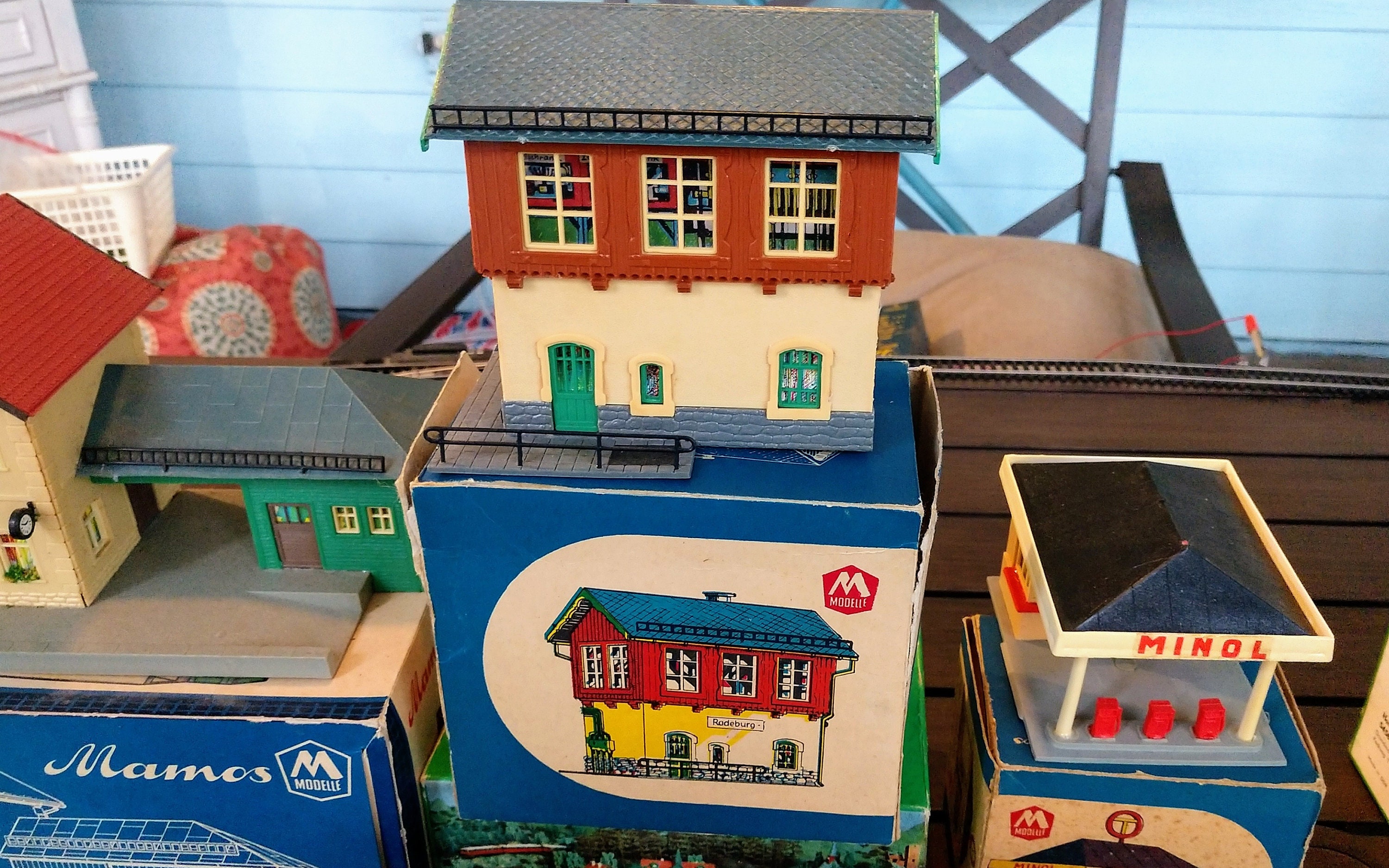 HO Buildings, Lot of 8 Model Railroad Buildings, Large Lot of HO Houses ...