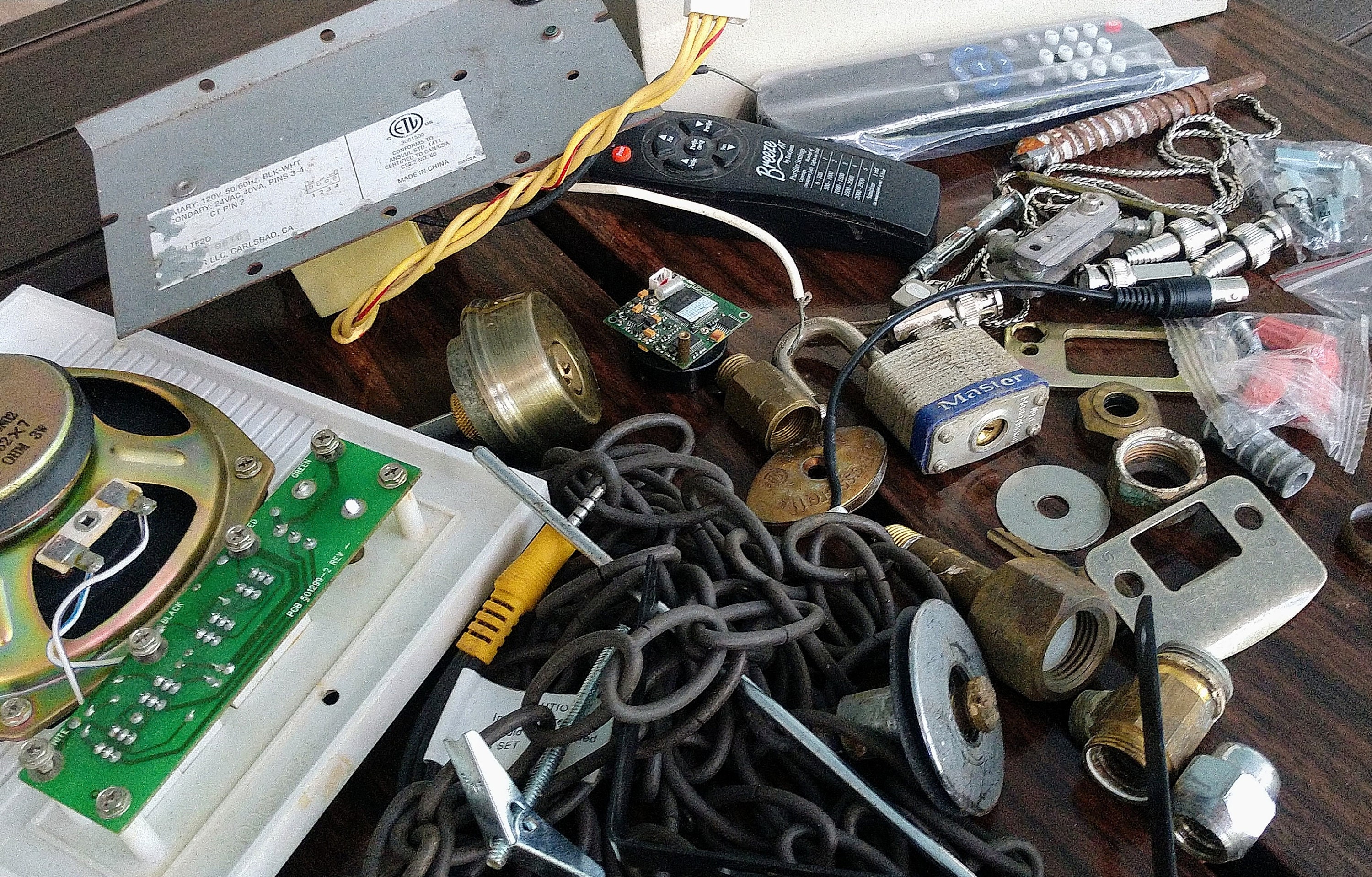 Electronic Mixed Parts, Metal Mixed Parts, Robot Parts, Assemblage ...