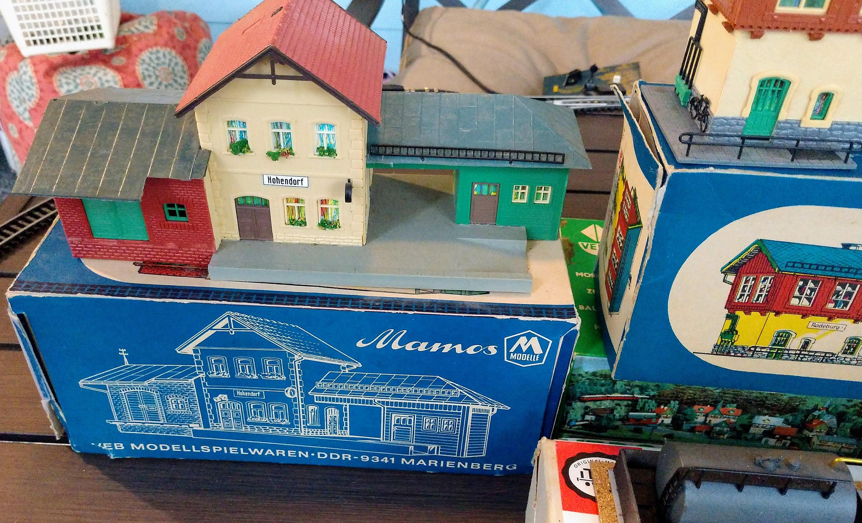 HO Buildings, Lot of 8 Model Railroad Buildings, Large Lot of HO Houses ...