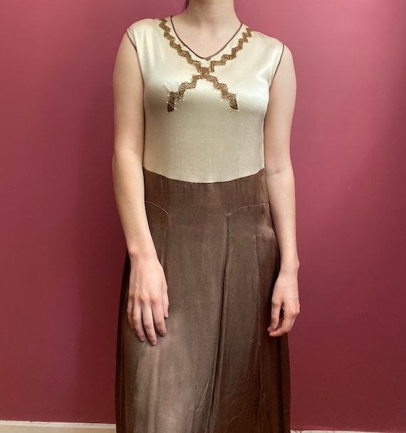 1920s Dress / Slinky Silk Satin Flapper Dress / Embro… - Gem