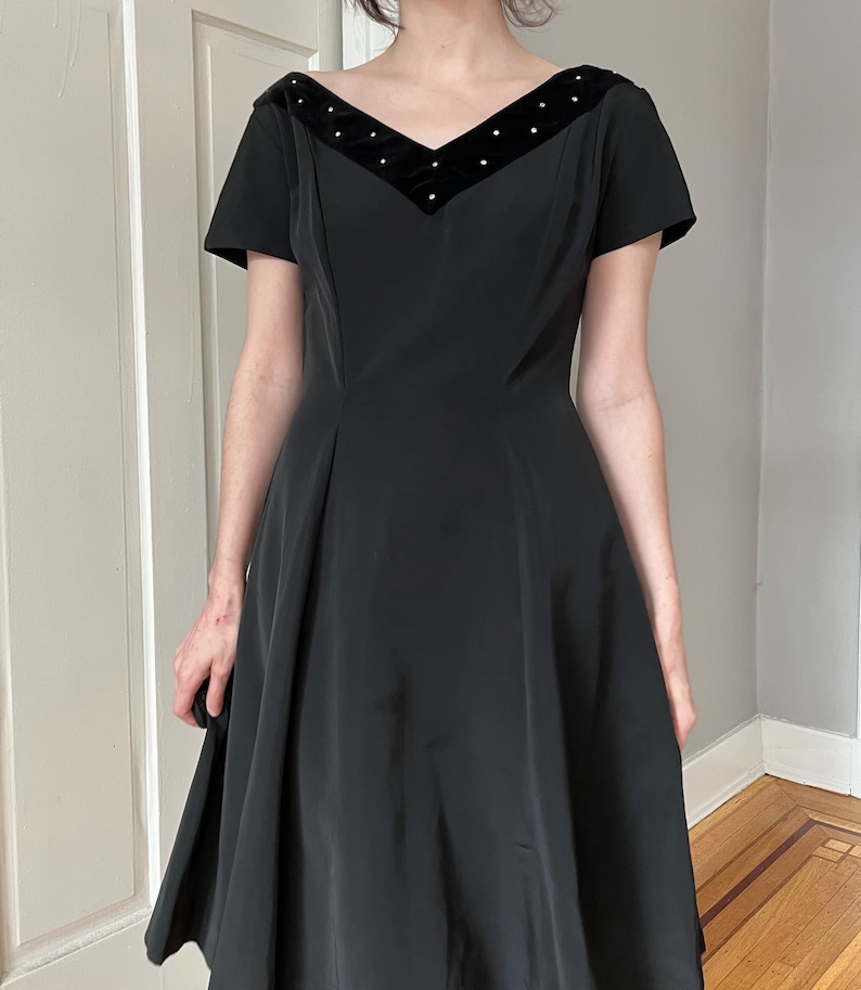 1950s "grace Kelly Style" by Endres / Black Velvet & Rhinestone V ...