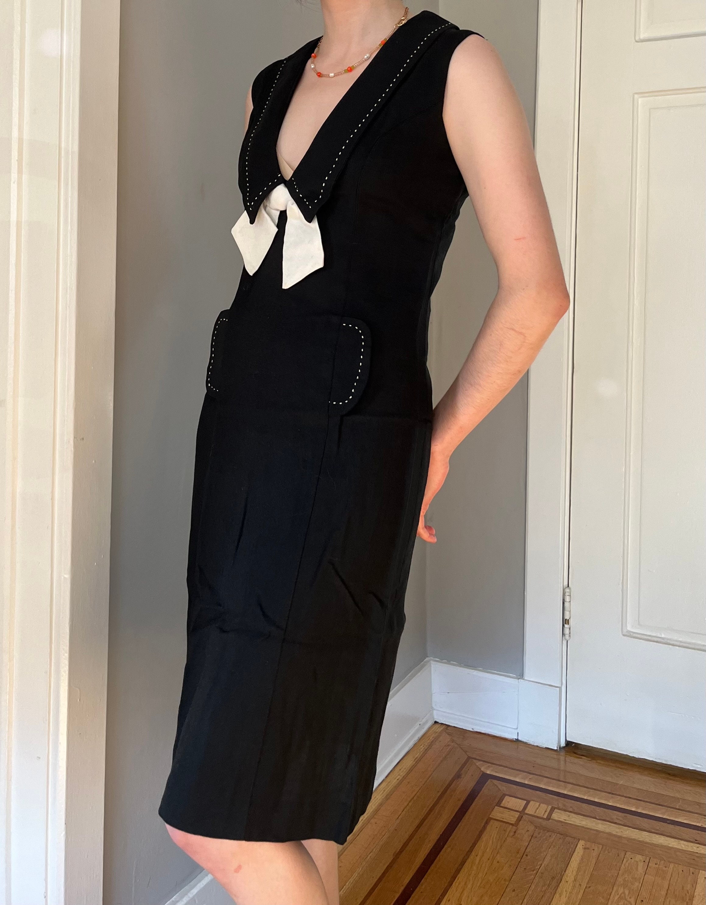 1960s joyce Palmer Dress / Black & White Contrast Stitch Dress / Deep V ...