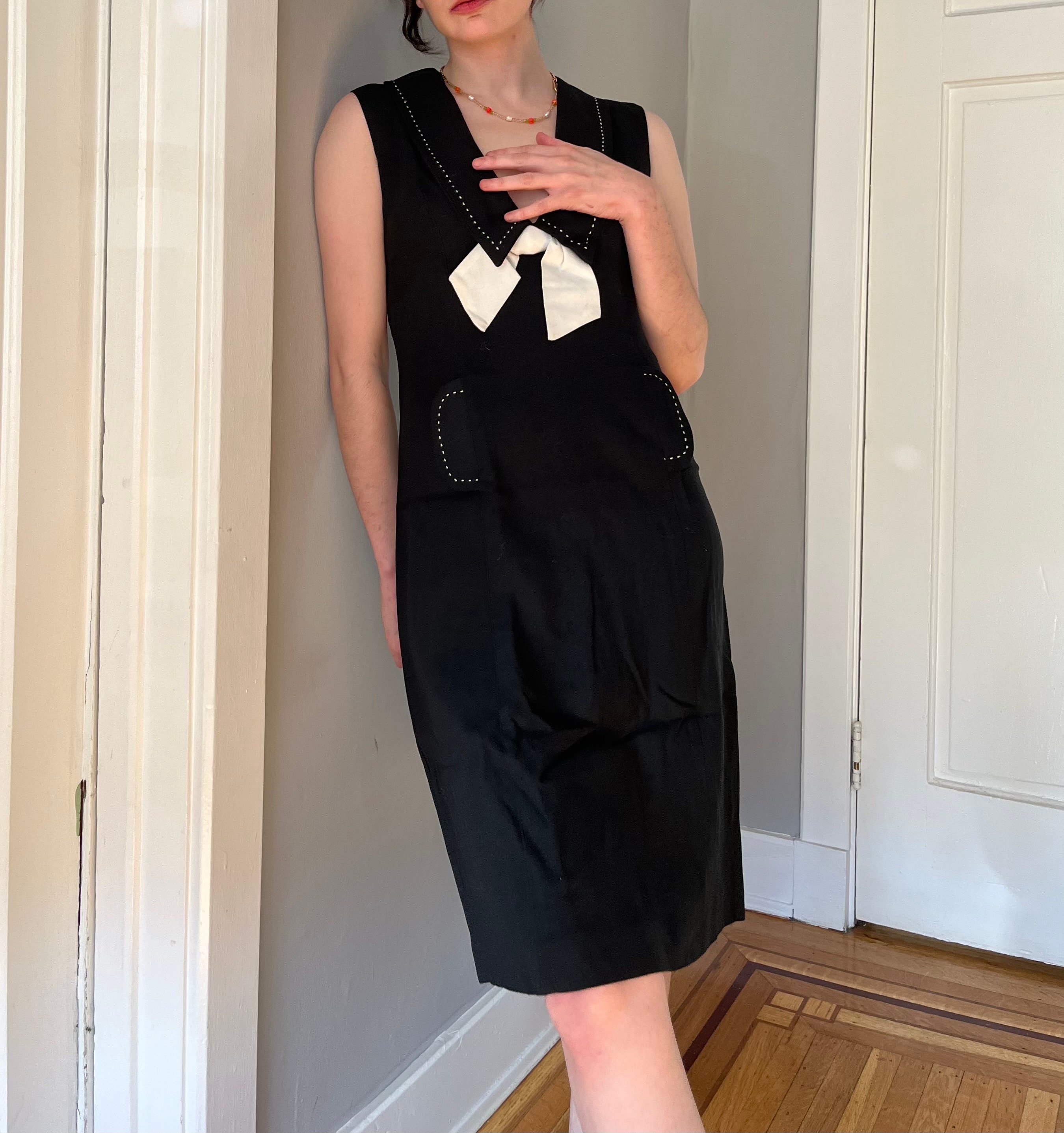 1960s joyce Palmer Dress / Black & White Contrast Stitch Dress / Deep V ...