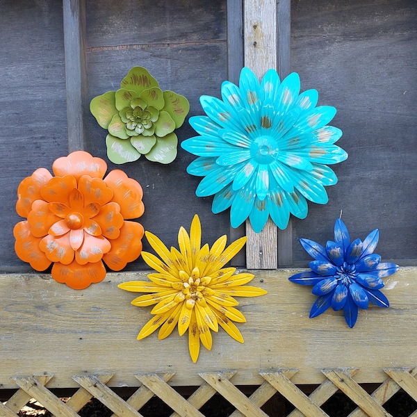 Metal Wall Flowers - Etsy
