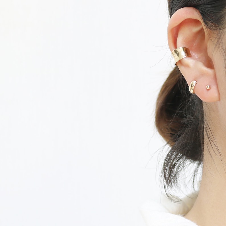 14K 18K Solid Gold Various Widths Minimalist Round Tube Ear Hoop Stud ...