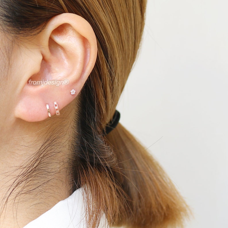 14K 18K Solid Gold Curved Bar With Milgrain Diamond Accent Ear | Etsy