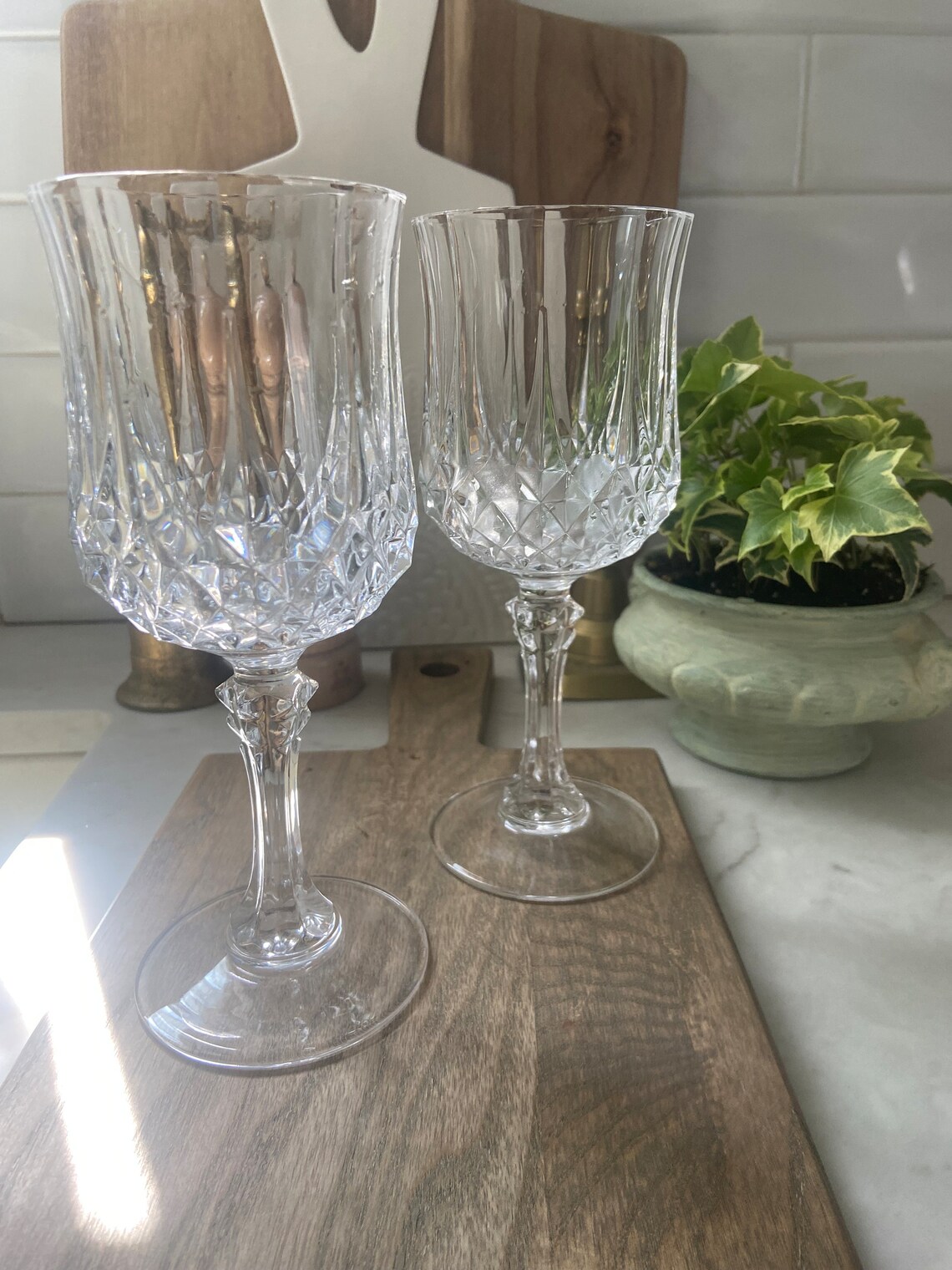 Pair of Beautiful Wine Glasses - Etsy