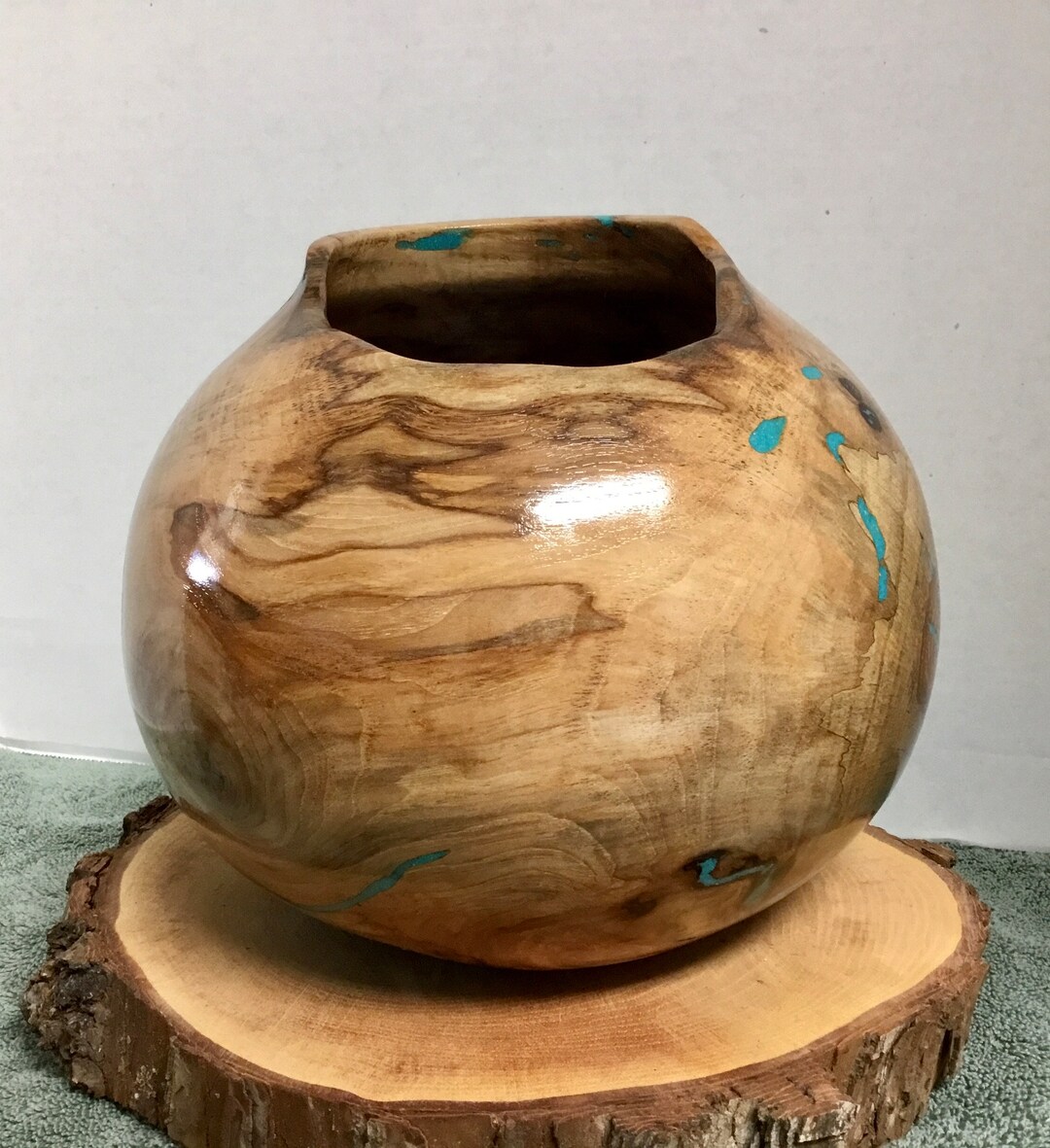 This is a Beautiful Pecan Burl Bowl With Turquoise Inlay, It is 8 5/8 ...