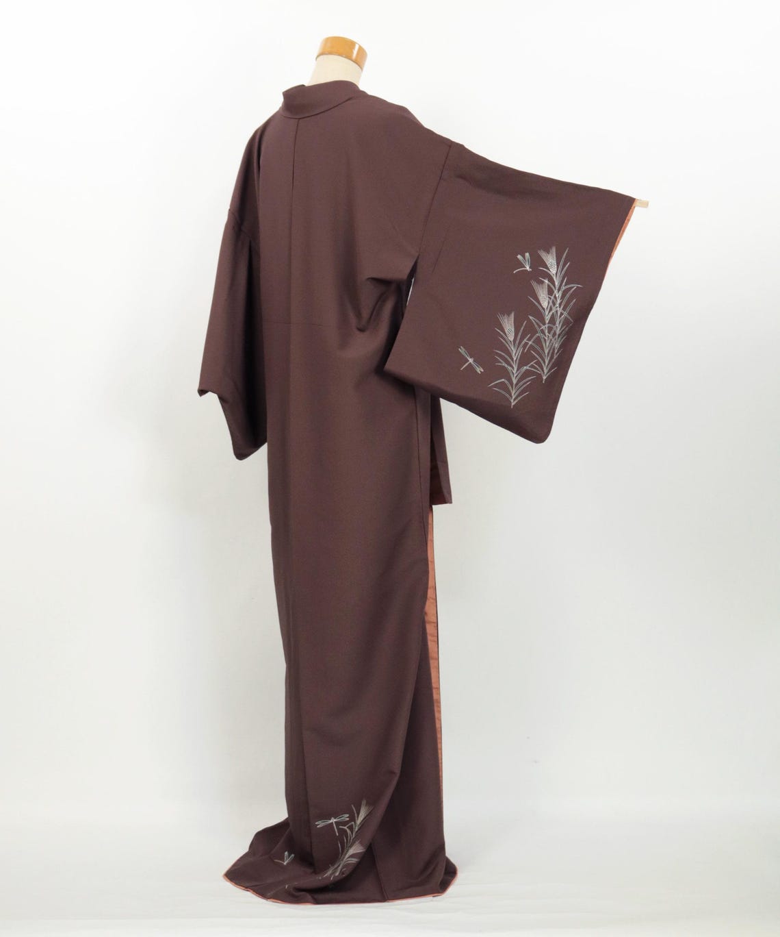 Kimono / Japanese Washable Brown Kimono With Dragonfly Pattern ...