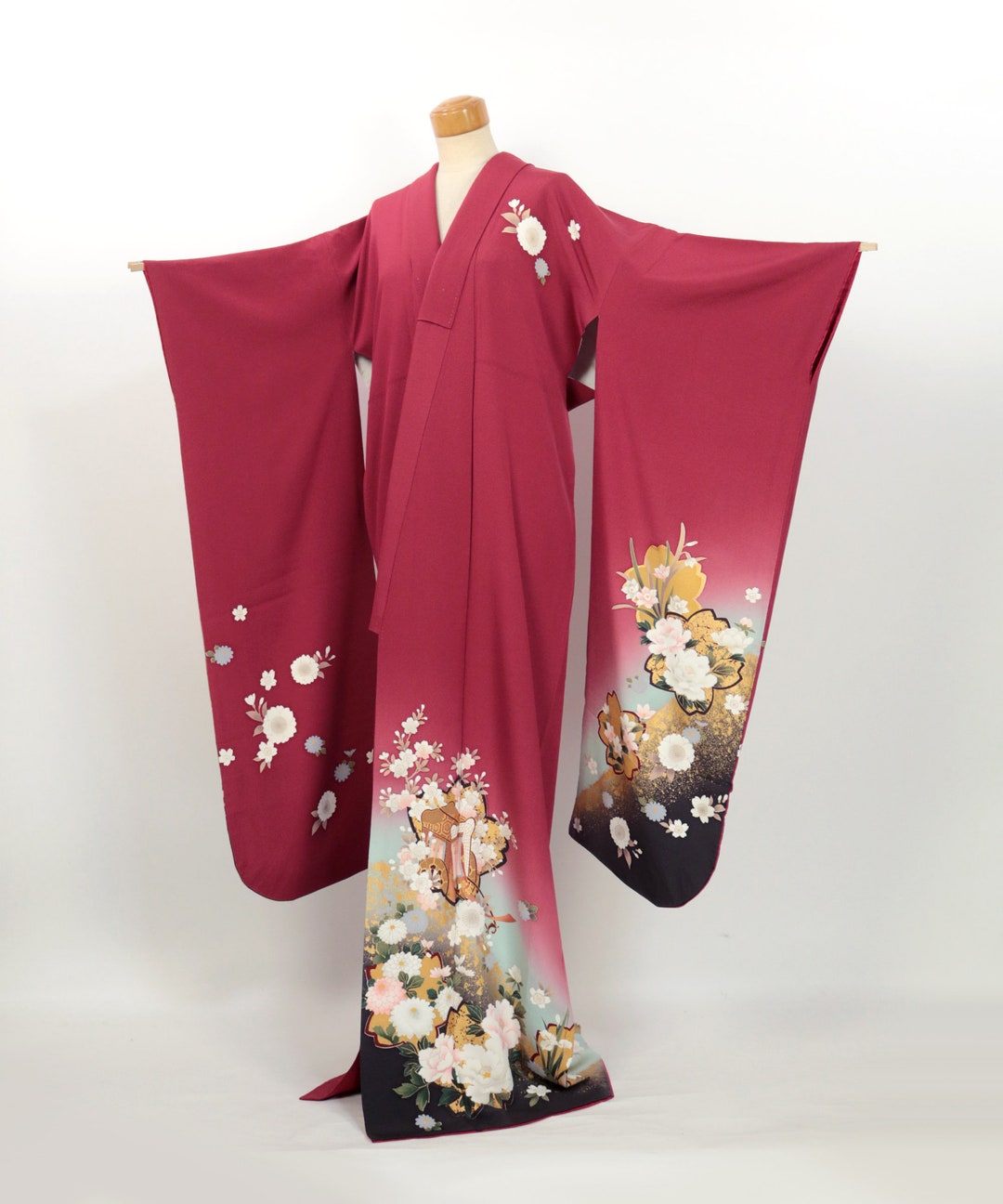 Kimono / Wine-red Silk Furisode With Genji-guruma, Floral Motifs ...