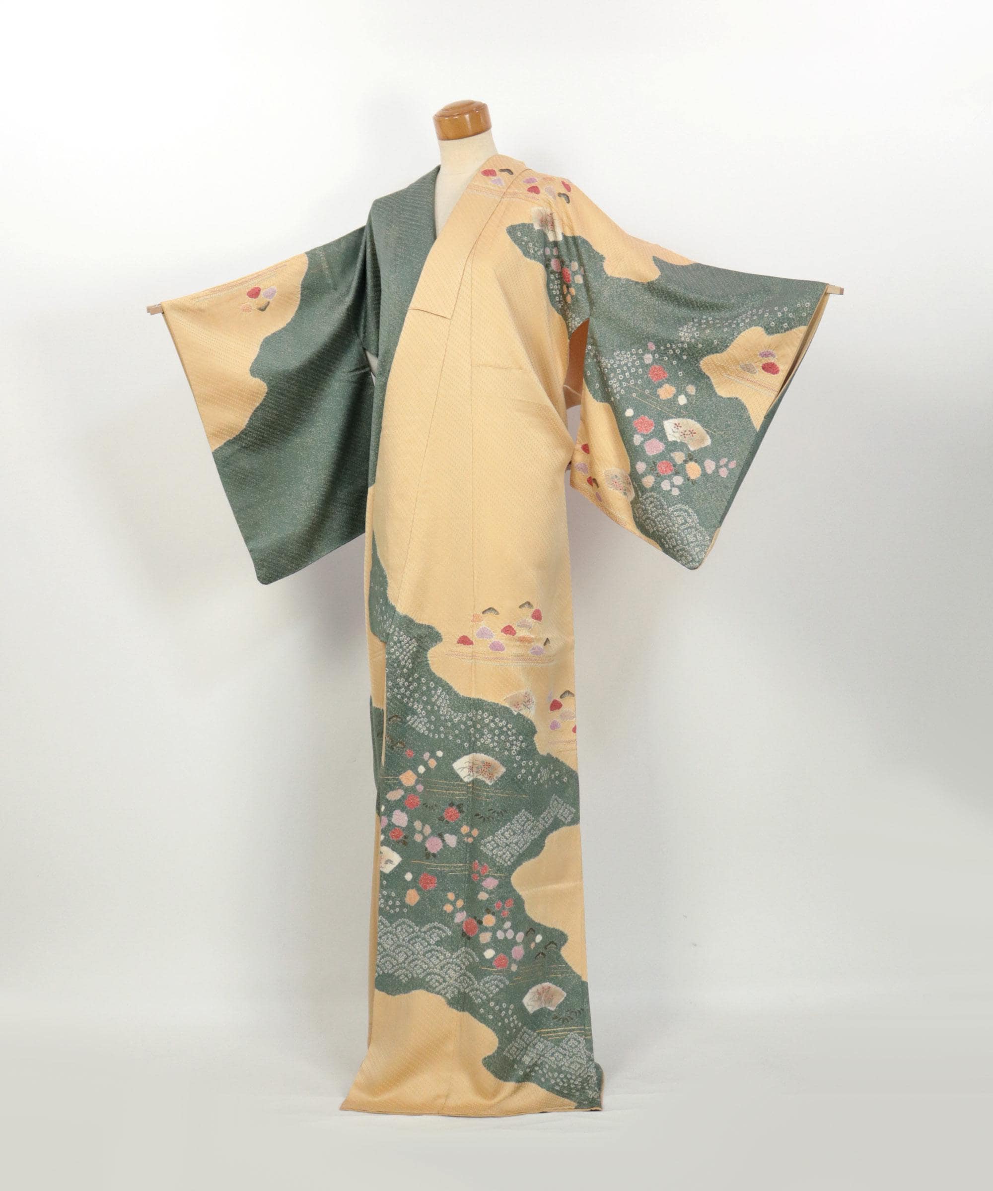 Kimono / Japanese Elegant Silk Homongi With Pine, Bamboo & Fan Motifs ...