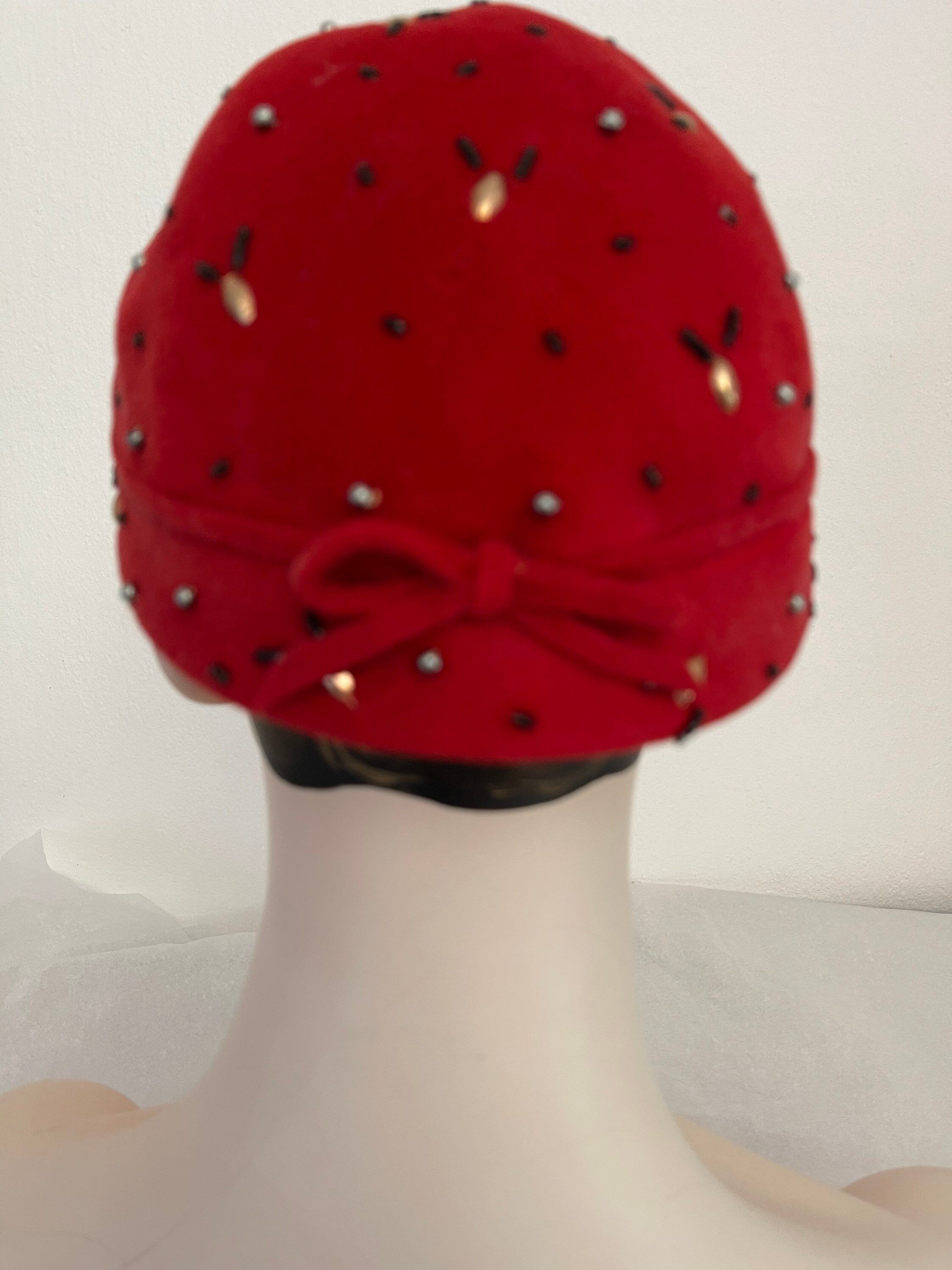 Red 1950s Fascinator Capulet Bandeaux Exquisite Hat 50s Glass Bugle ...
