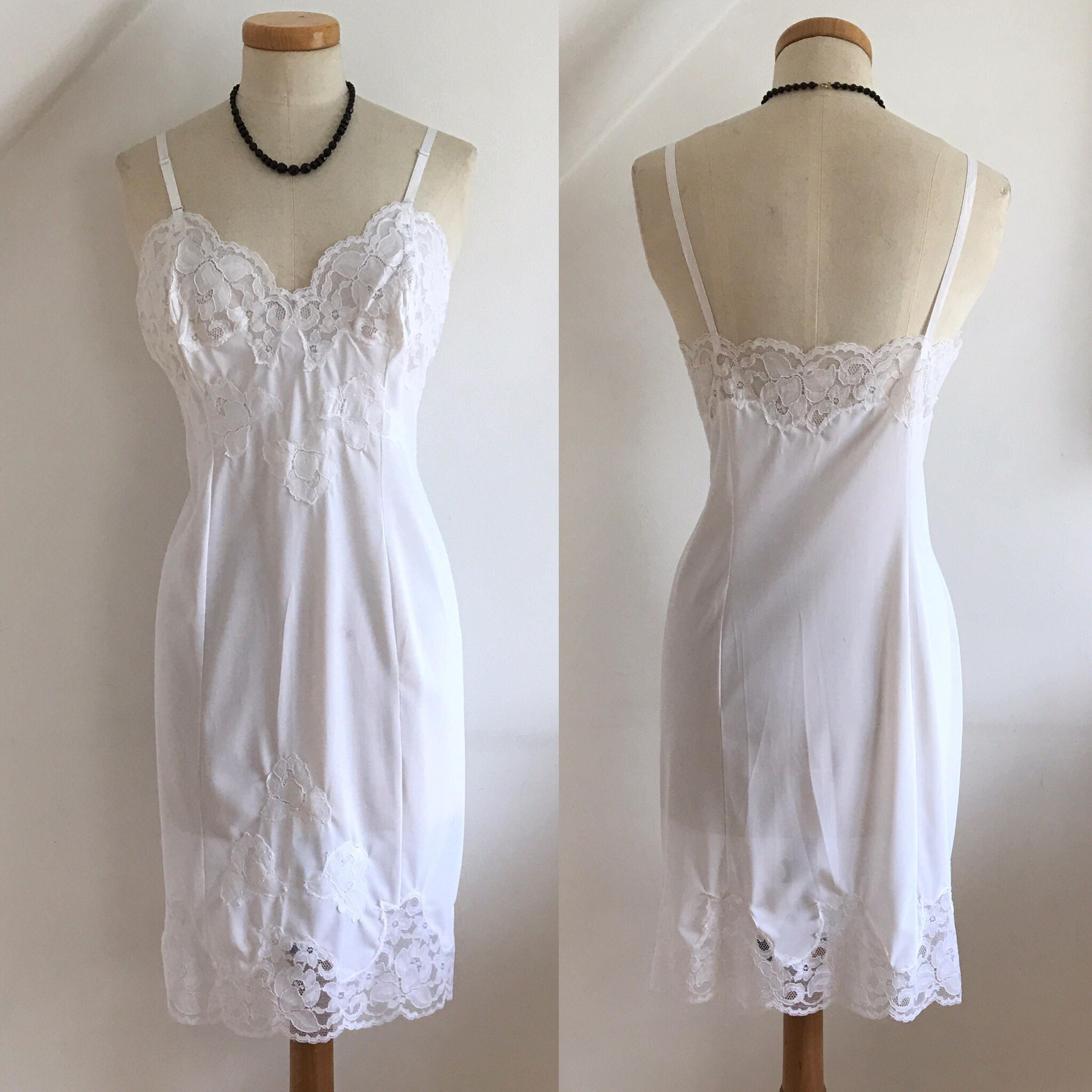 Vintage 1970s Charnos Slip Appliqué Chantilly Lace Underskirt Petticoat ...